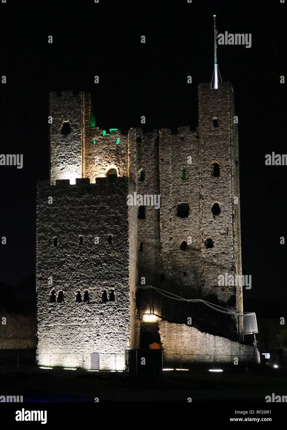 Night castle hi-res stock photography and images - Alamy