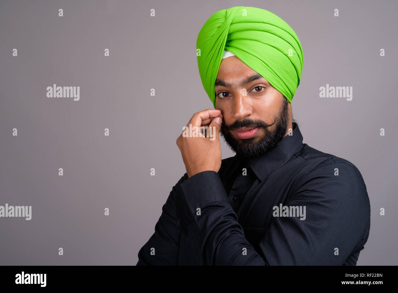 Green turban hi-res stock photography and images - Alamy