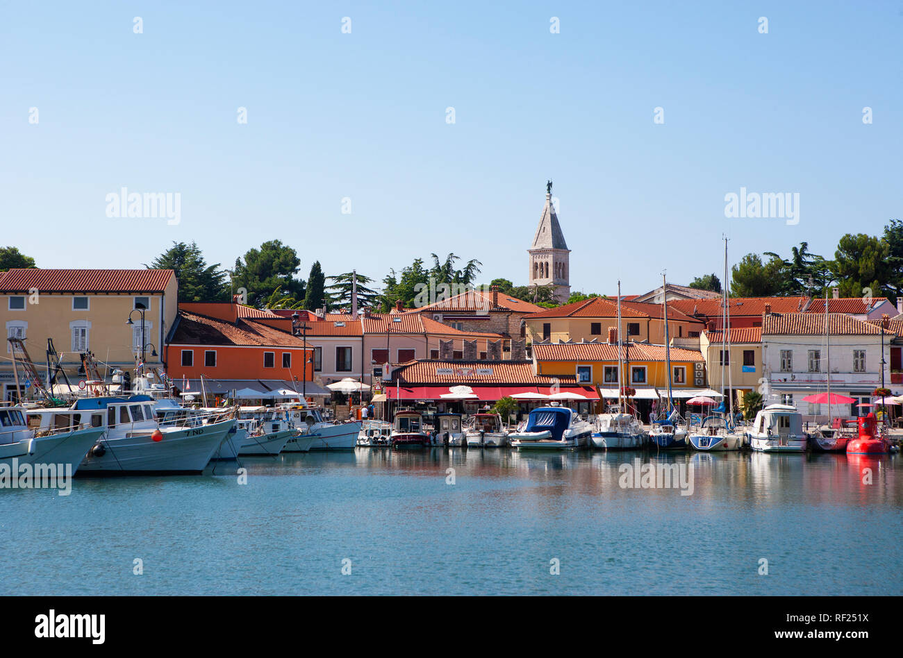 Novigrad harbour hi-res stock photography and images - Alamy