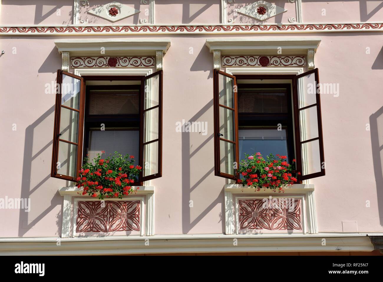Baroque windows hi-res stock photography and images - Alamy