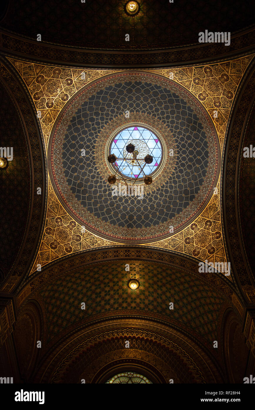 Spanish Synagogue Prague Stock Photo - Alamy