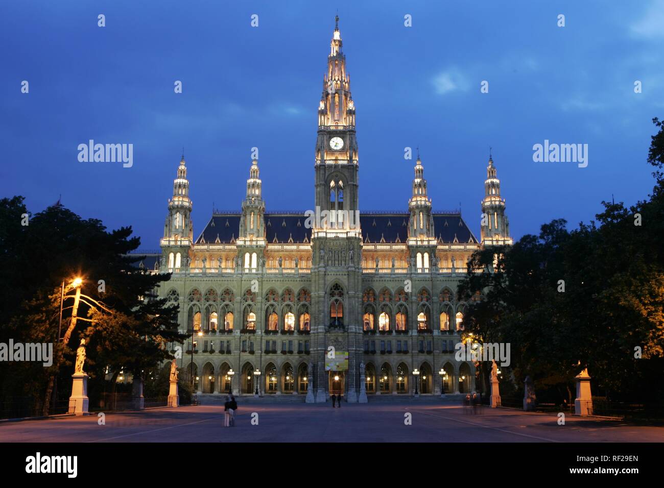 Vienna administrative buildings hi-res stock photography and images - Alamy