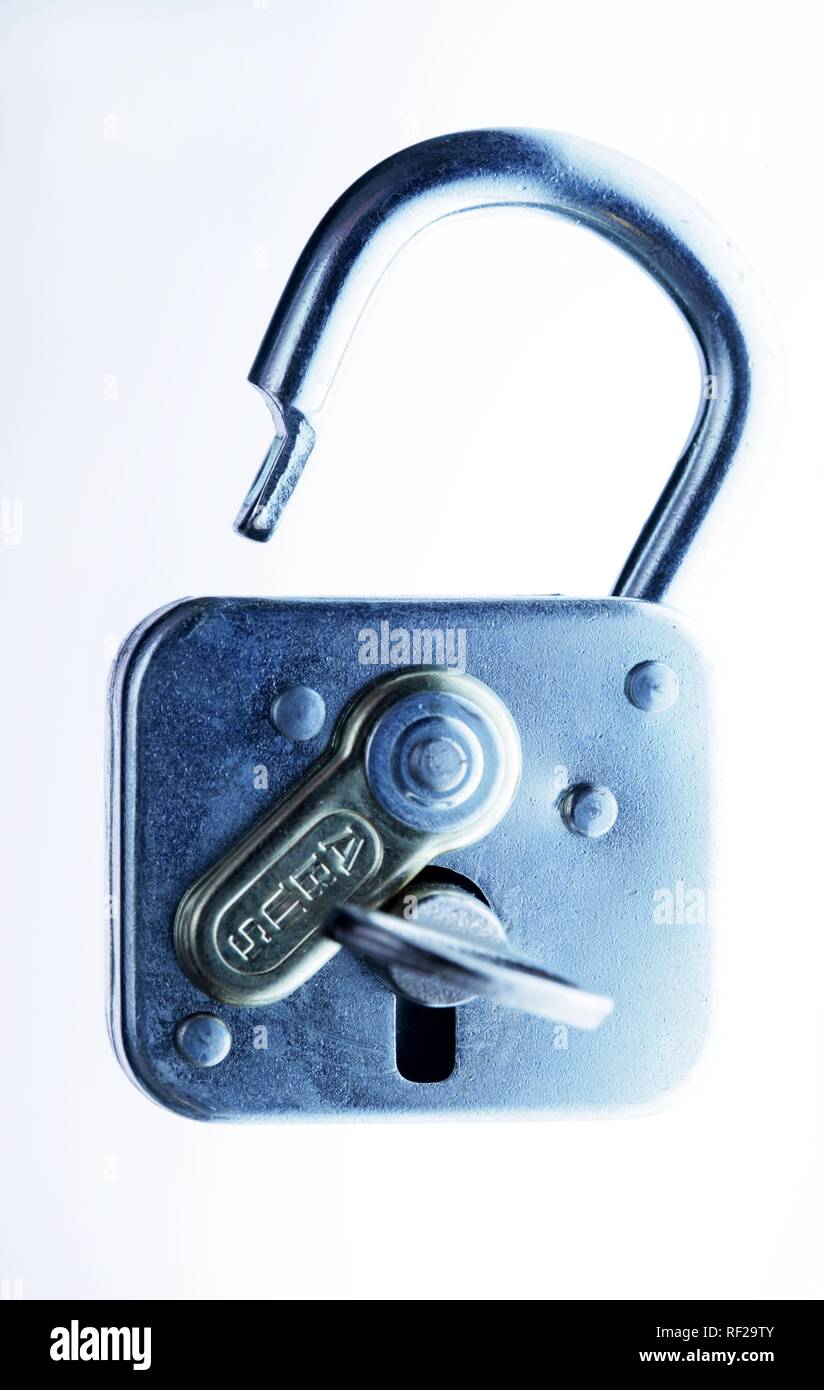 Padlocks with single key hi-res stock photography and images - Alamy