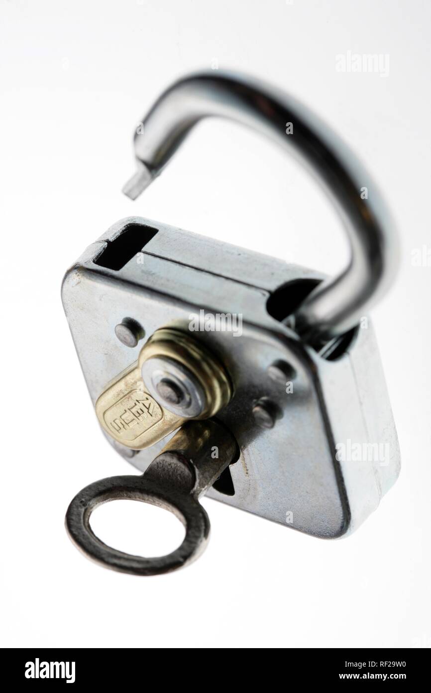 Padlocks with single key hi-res stock photography and images - Alamy