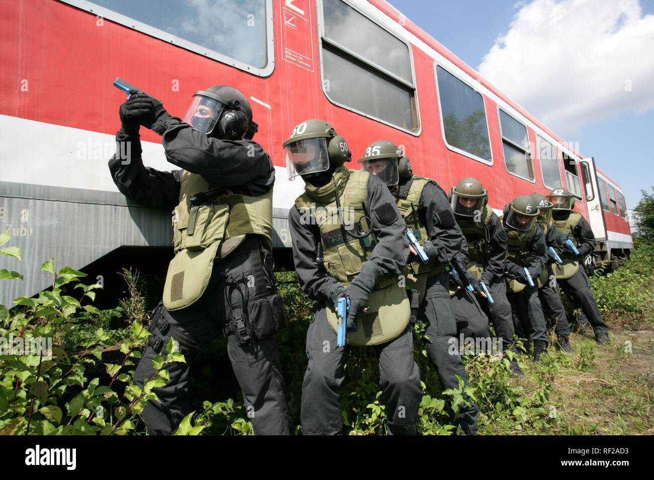 Operational exercise, training for new SWAT officers, North Rhine ...