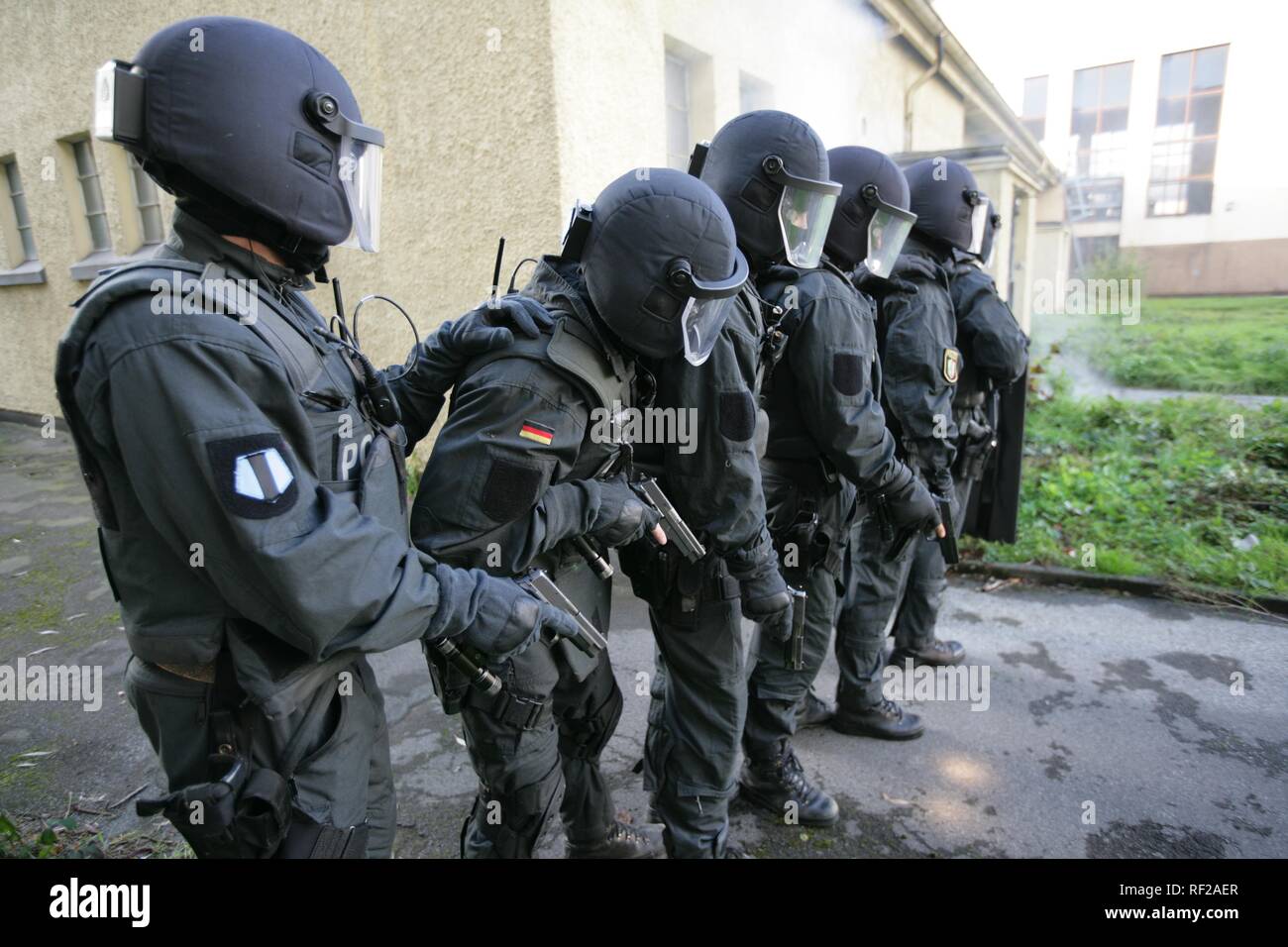 North-Rhine Westphalian SWAT police during a practice, North-Rhine ...