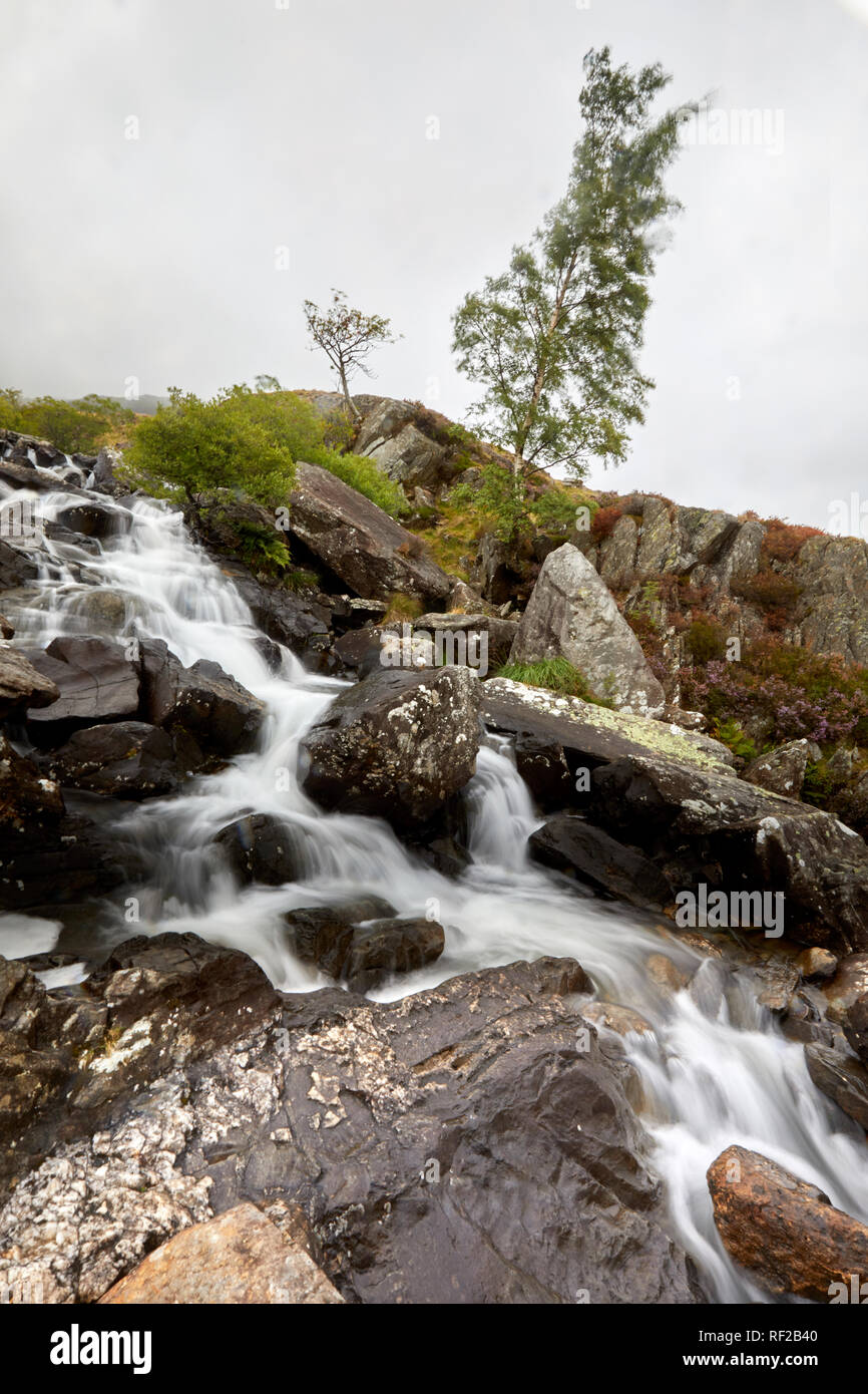 Waterfall on the path to Llyn Idwal, Snowdonia, Wales Stock Photo - Alamy