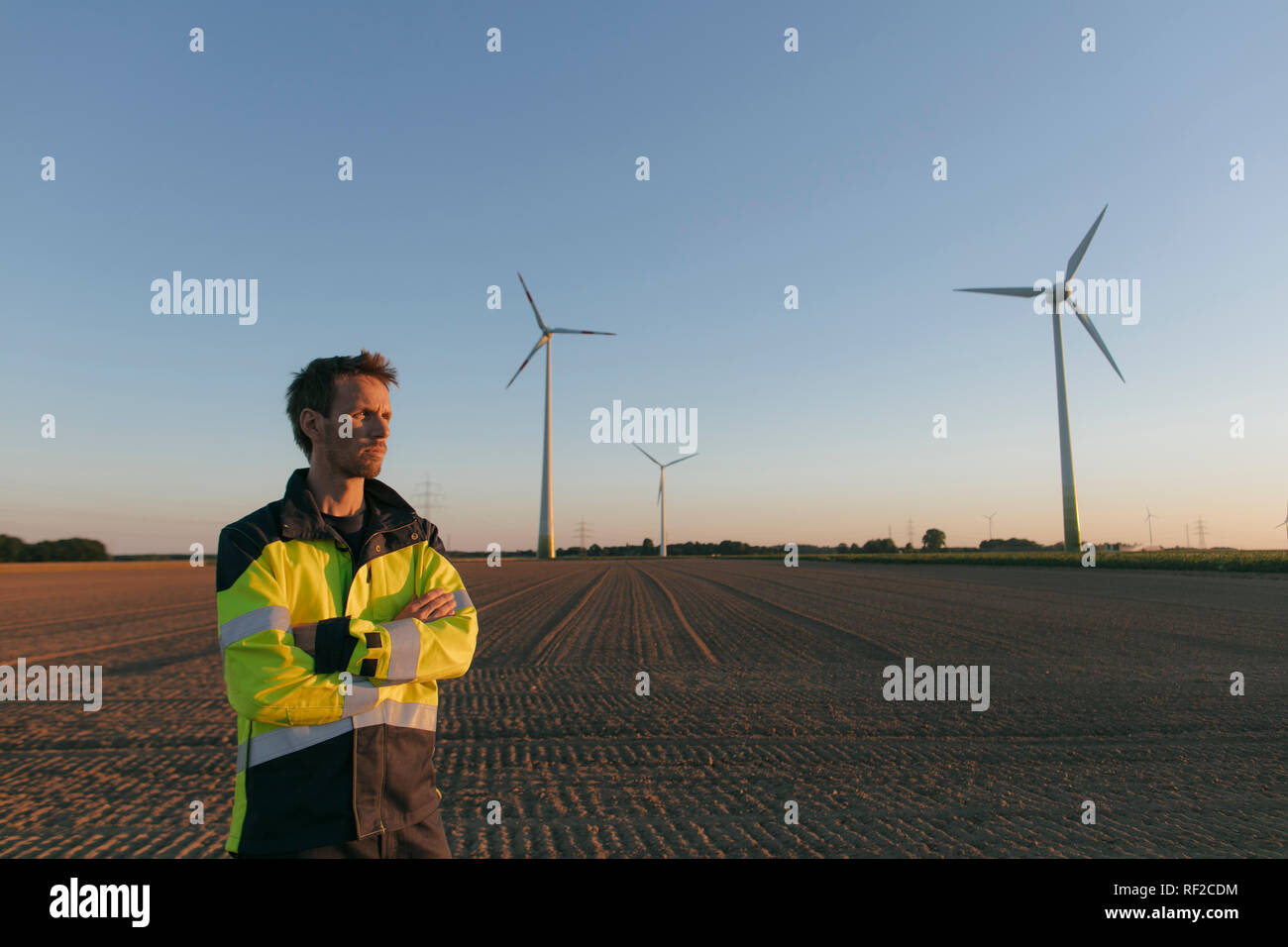 Field engineering hi-res stock photography and images - Alamy