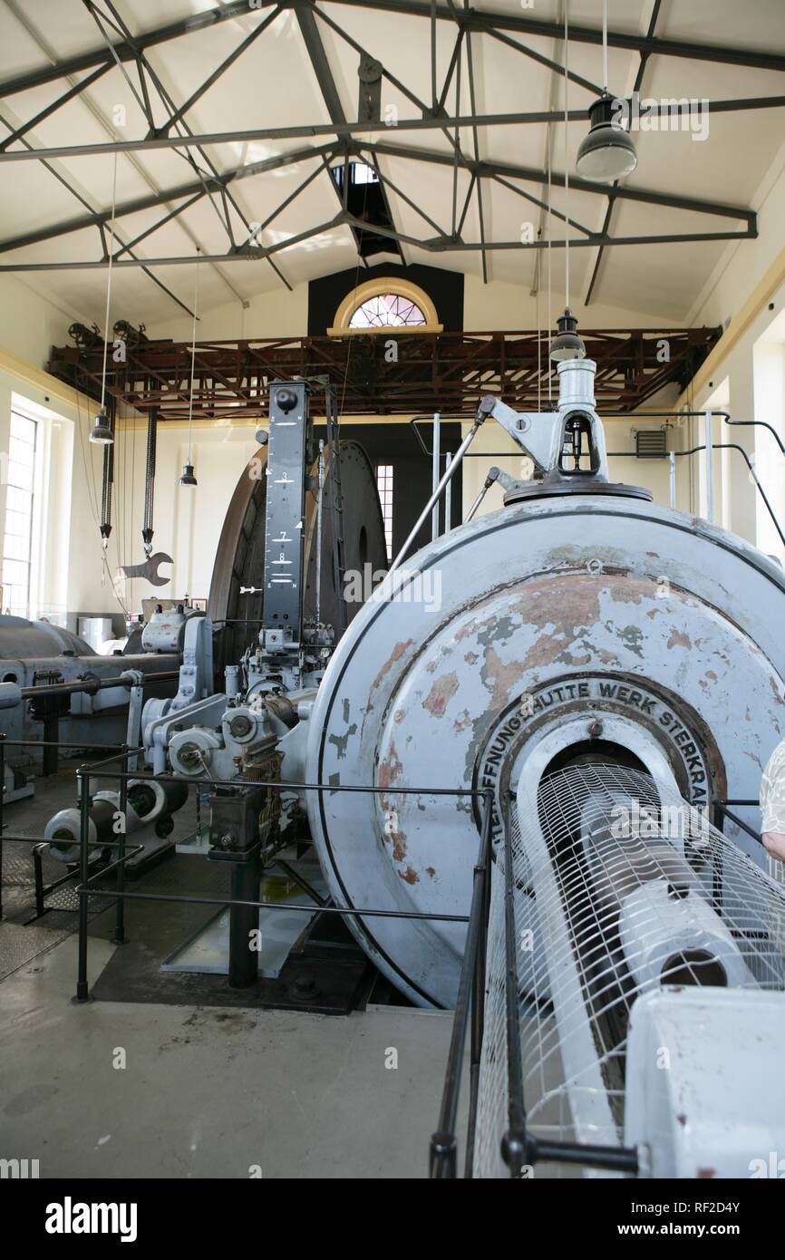 Hall with conveying machinery, former coal mine Consol, now used as an ...