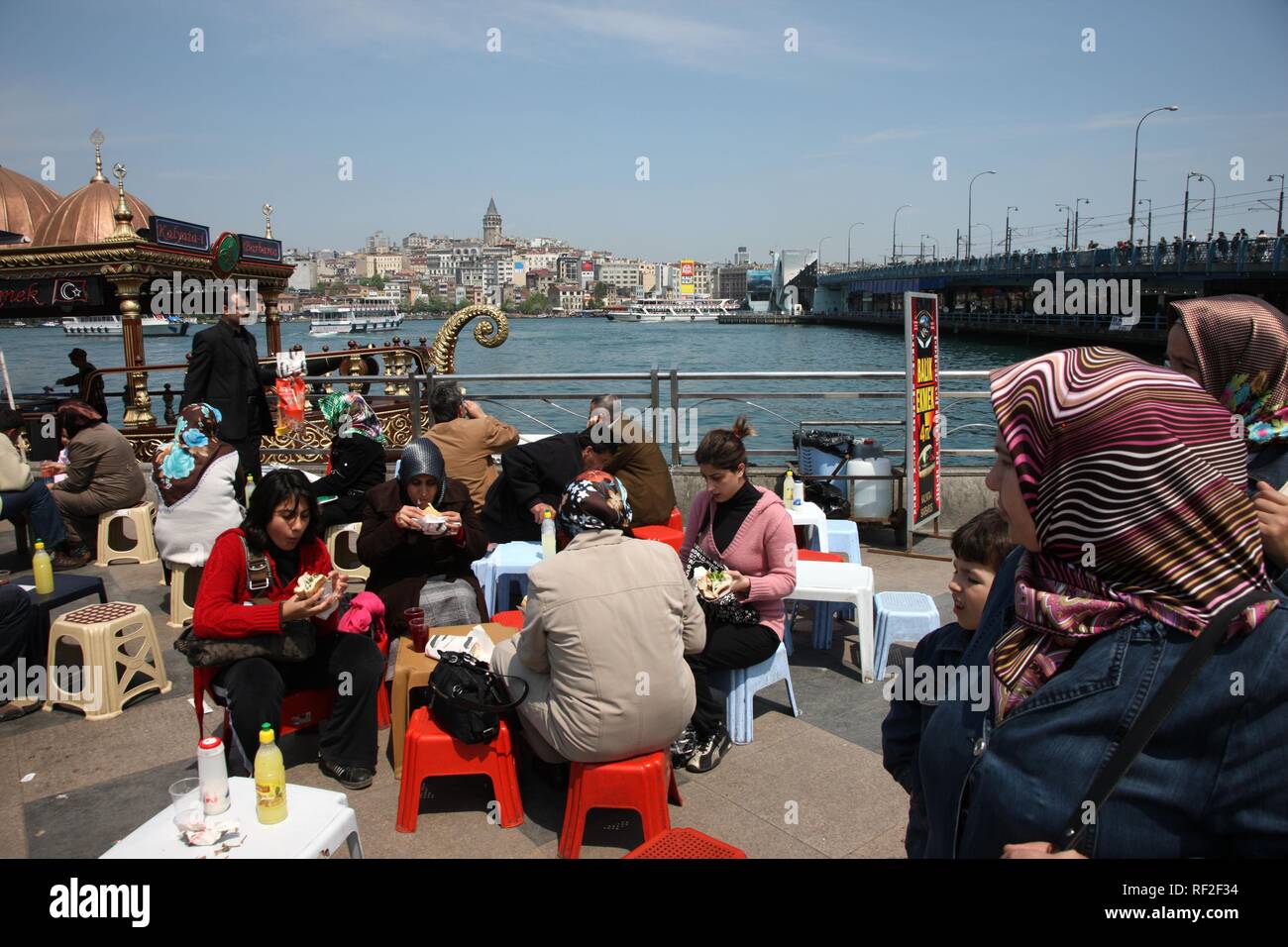 Snack bars hi-res stock photography and images - Alamy
