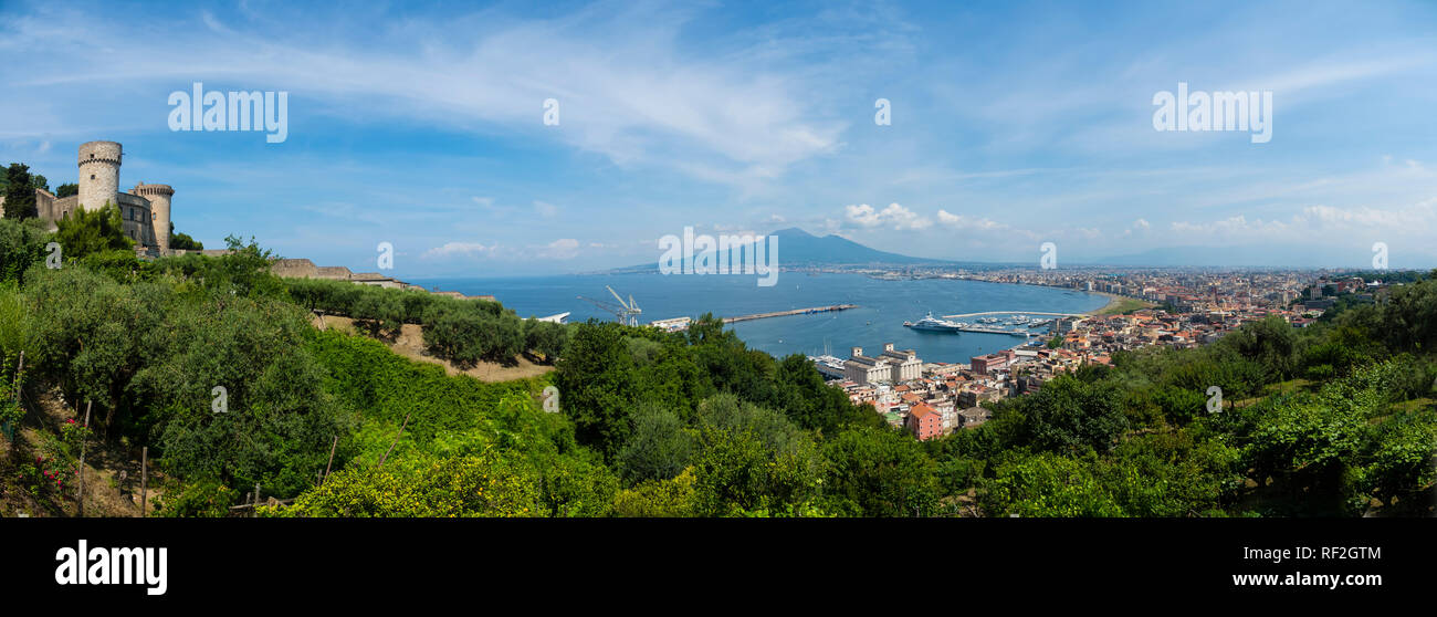 Italy, Campania, Naples, View from Castellammare de Stabia, Castello ...