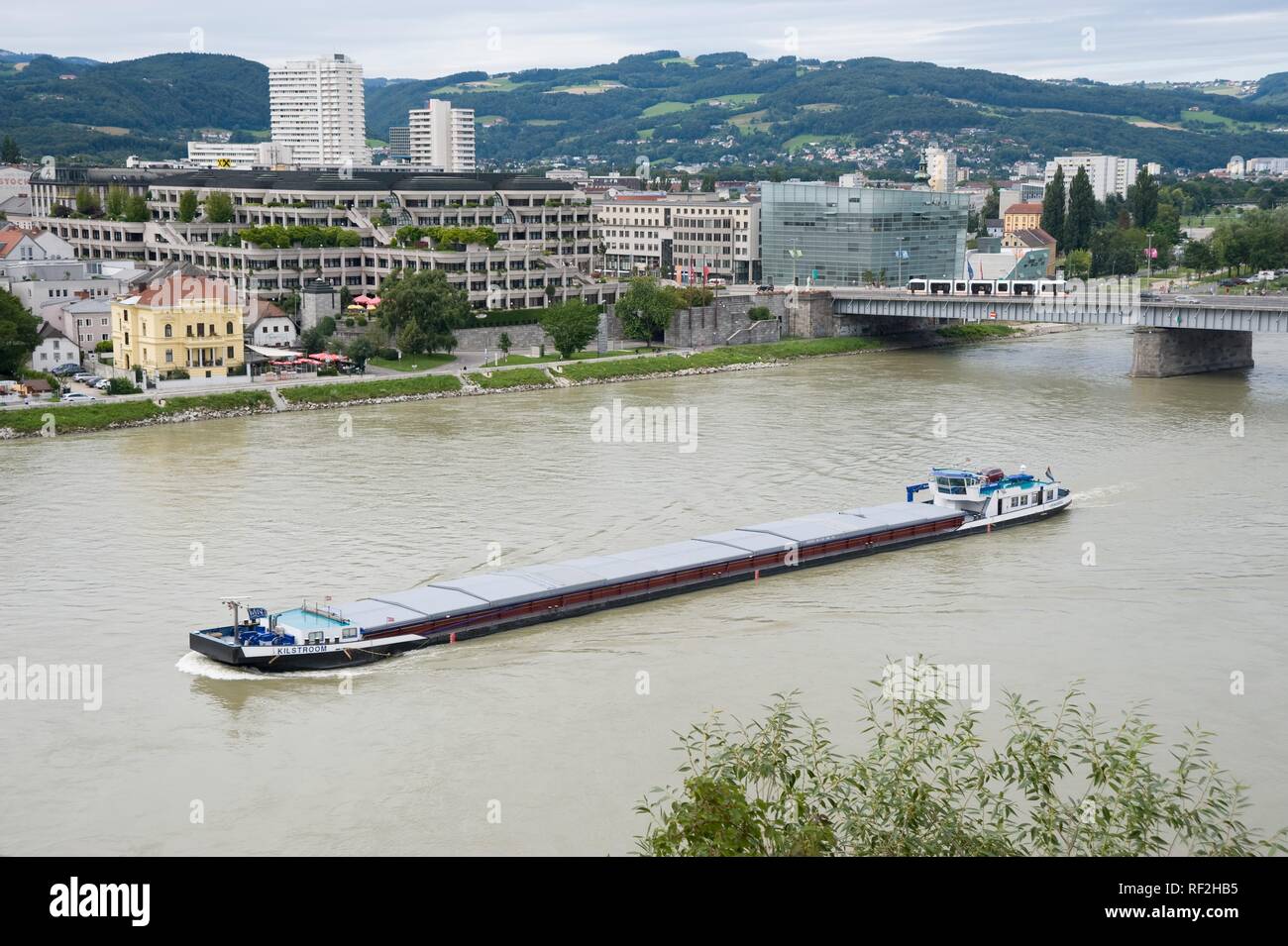 Österreich, Linz, Donau, Stadtpanorama - Austria, Linz, Danube ...