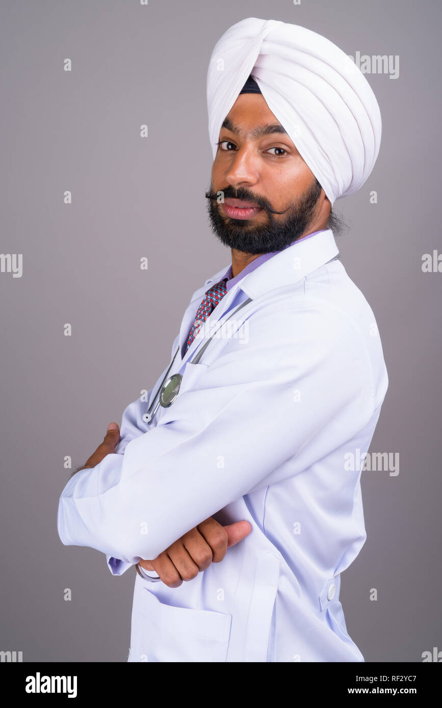 Indian male doctor hi-res stock photography and images - Alamy