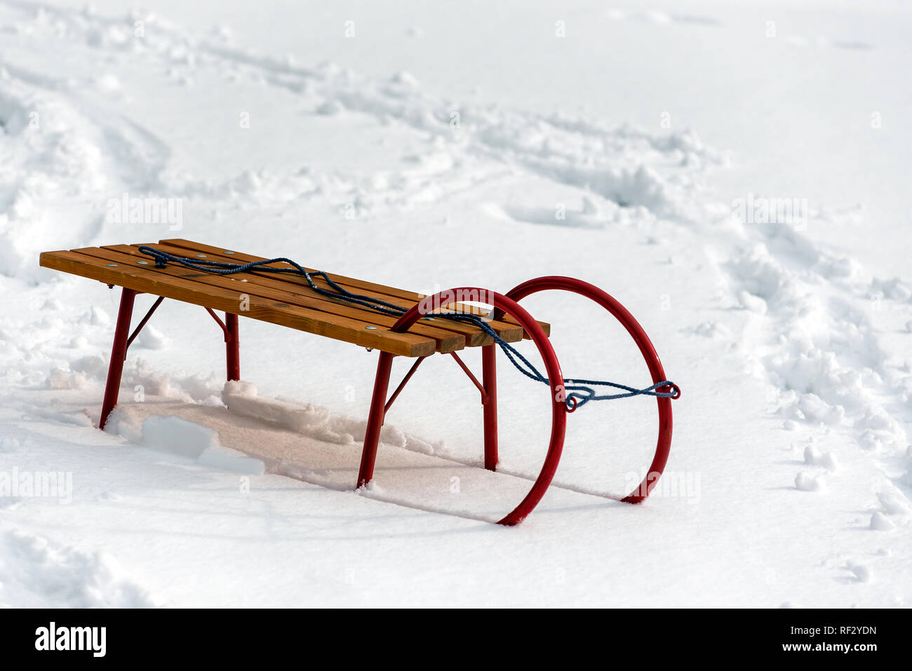 Vintage snow sleigh hi-res stock photography and images - Alamy