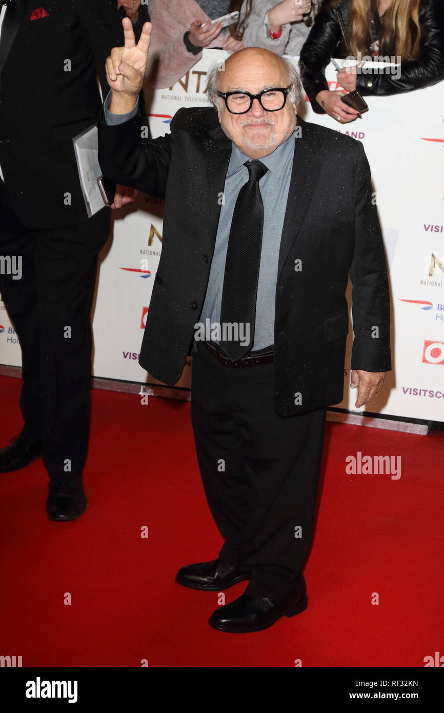 Danny de vito hi-res stock photography and images - Alamy