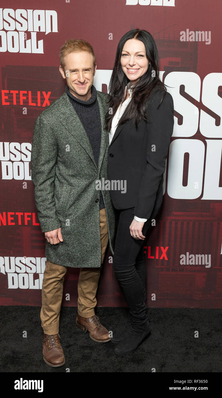 Scott Michael Foster Agus Laura Prepon 2024