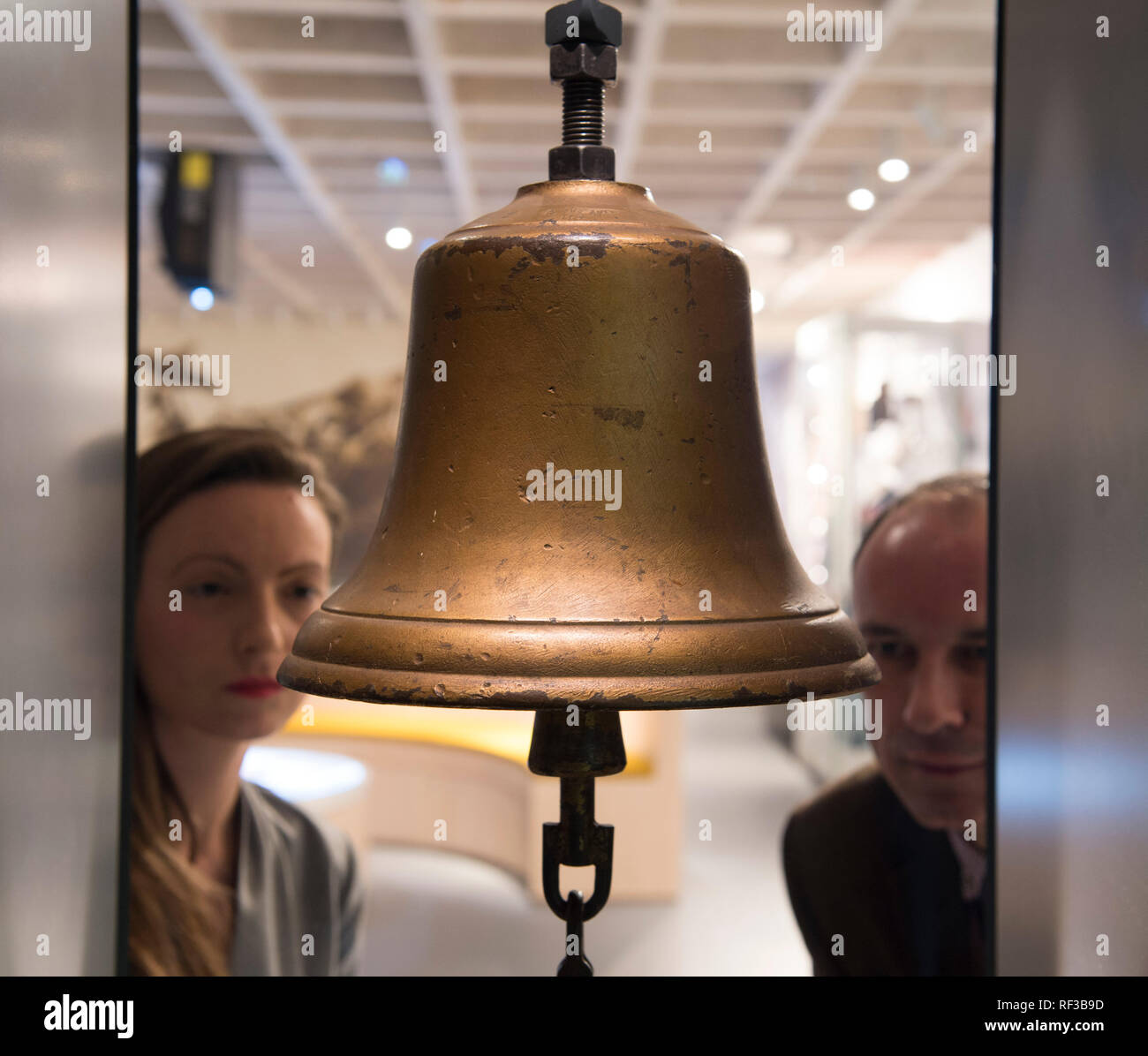 Scramble bell hi-res stock photography and images - Alamy