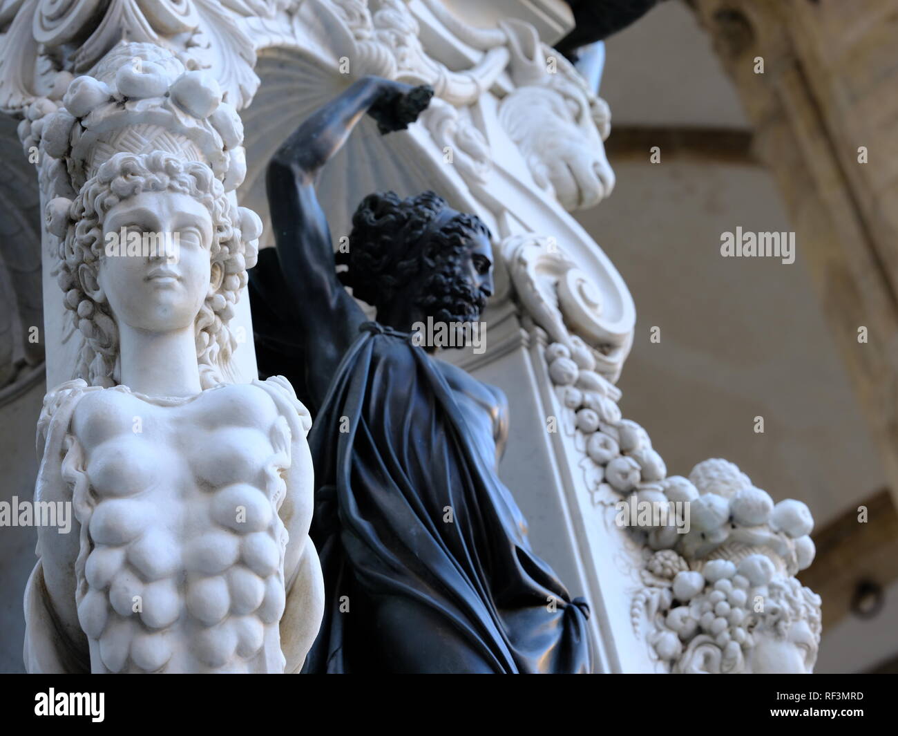 Perseus with the head of Medusa Loggia Della Signoria Florence Italy ...