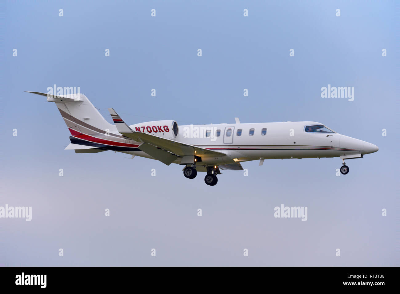 Learjet 45 of Florida Express Corporation coming in to land at London ...