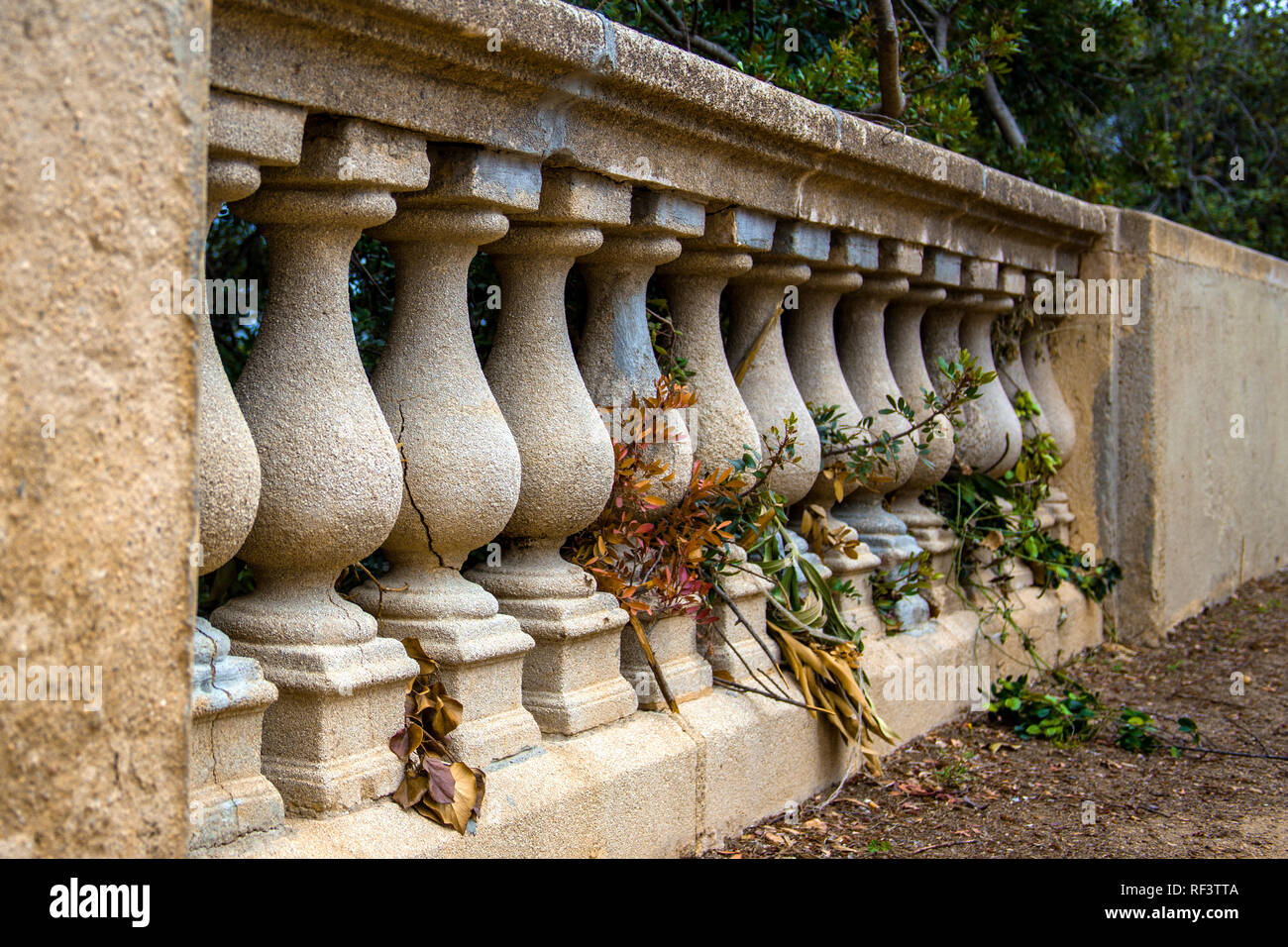 Balustrade parapet hi-res stock photography and images - Alamy