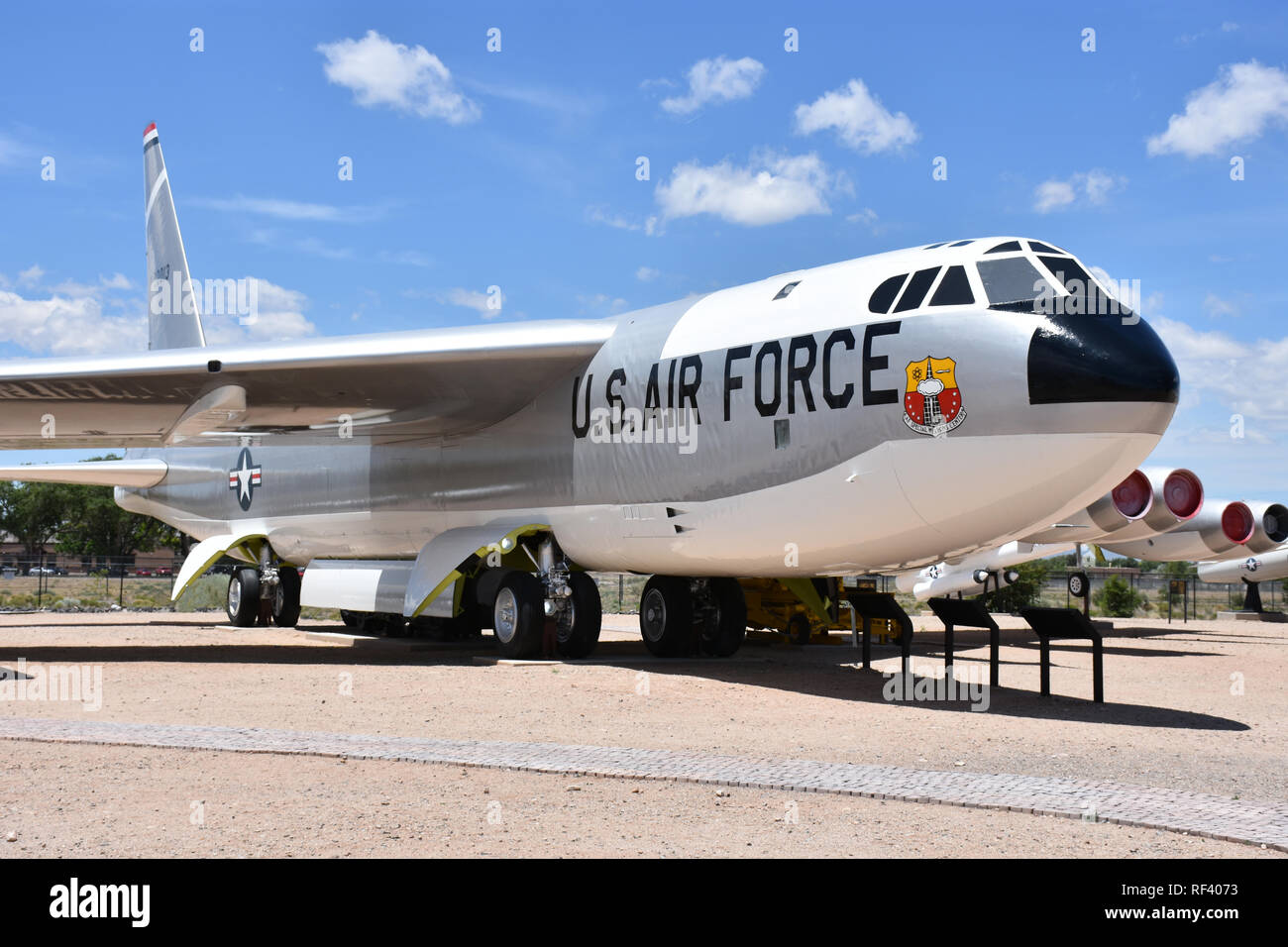 Boeing b‑52 stratofortress strategic hi-res stock photography and ...