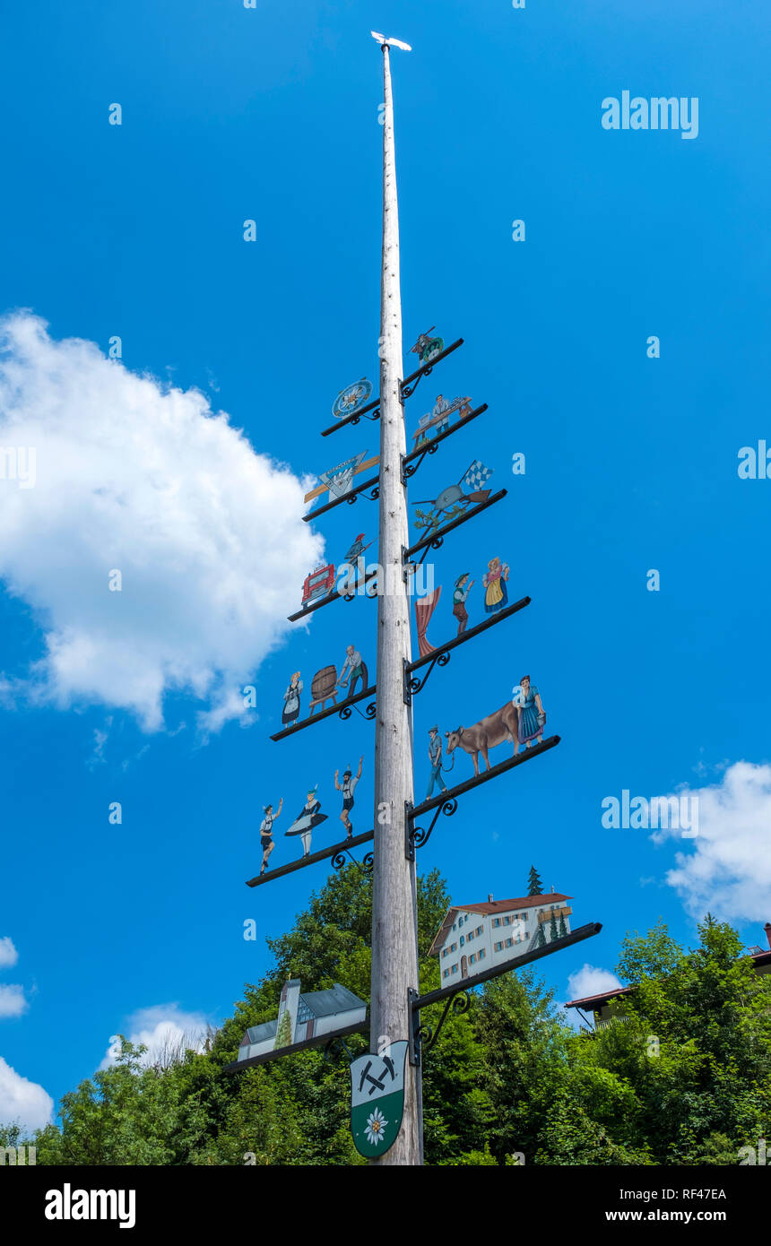 Totem poll hi-res stock photography and images - Alamy