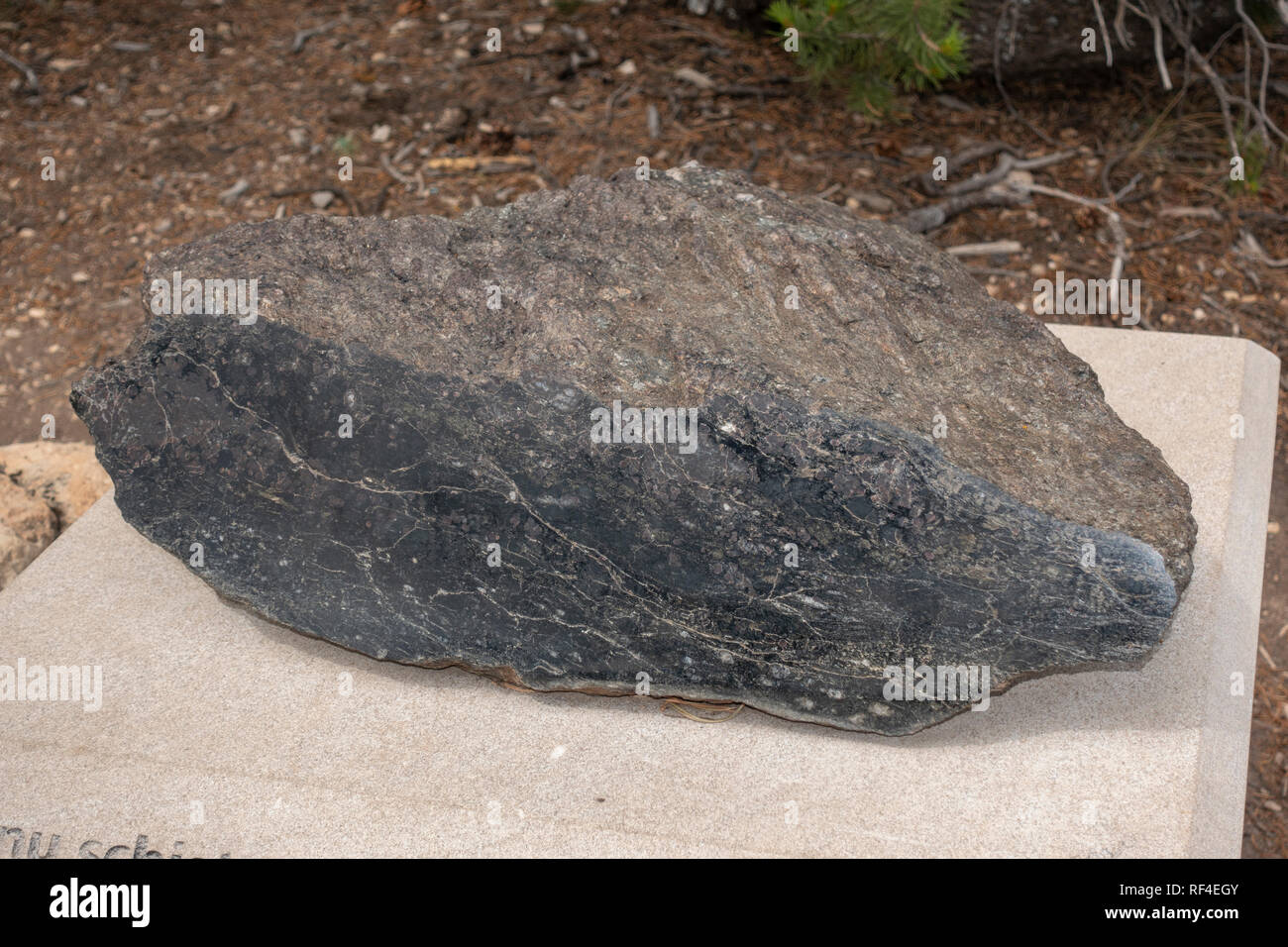 Metamorphic rock schist hi-res stock photography and images - Alamy