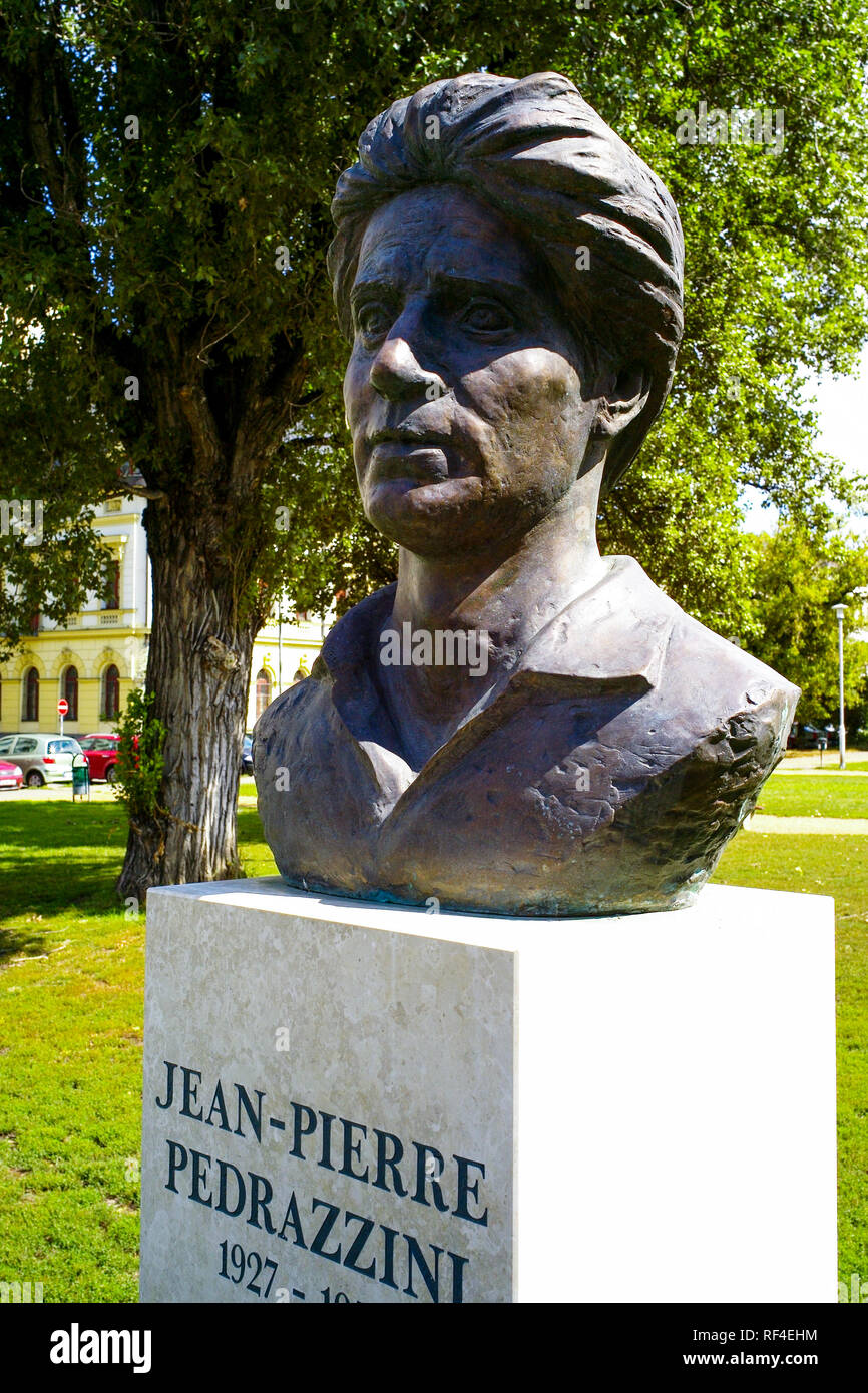 Reporting centrale hi-res stock photography and images - Alamy