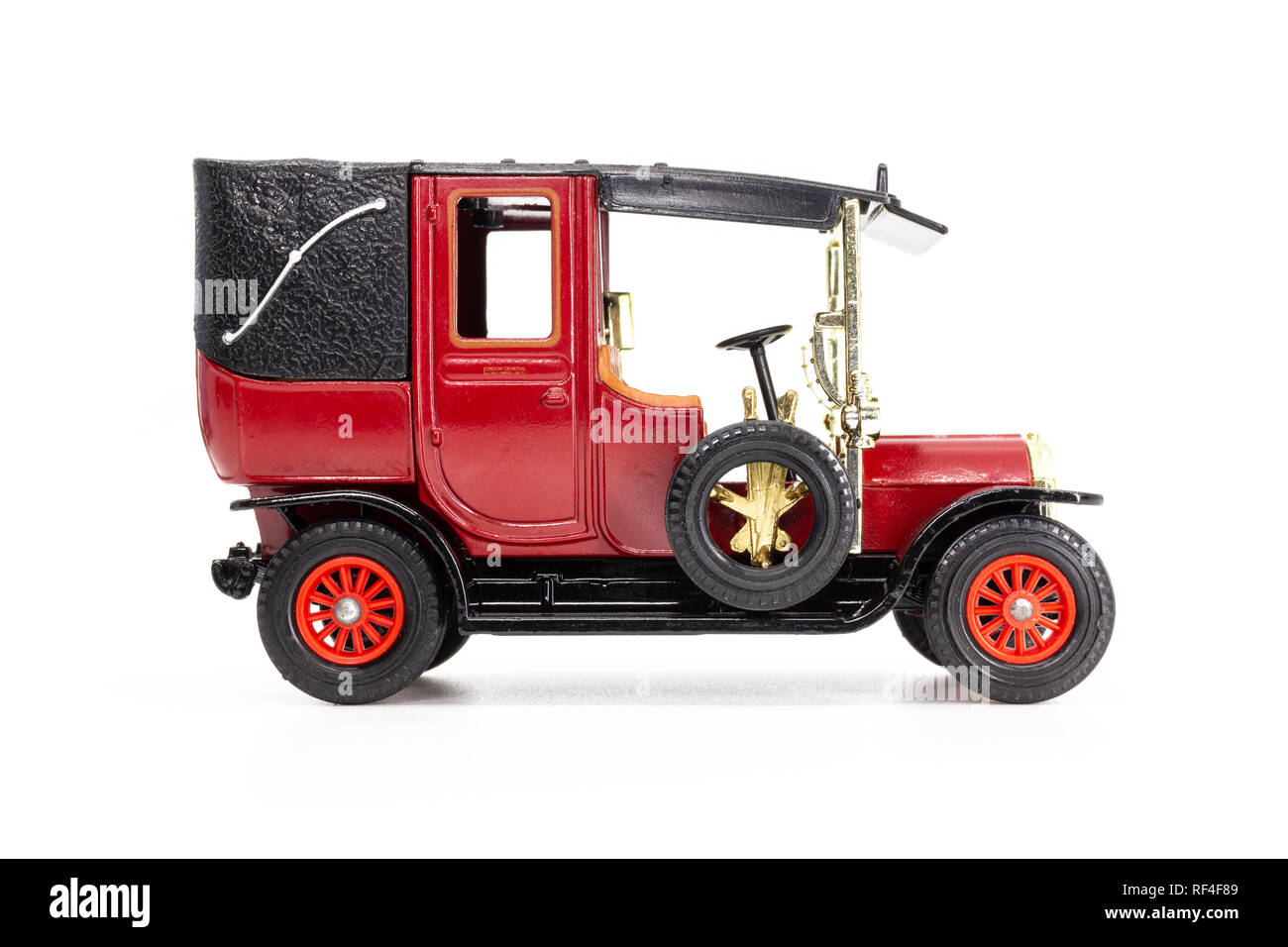 Matchbox Models of Yesteryear Y-28 Unic Taxi 1906 - side view, isolated ...