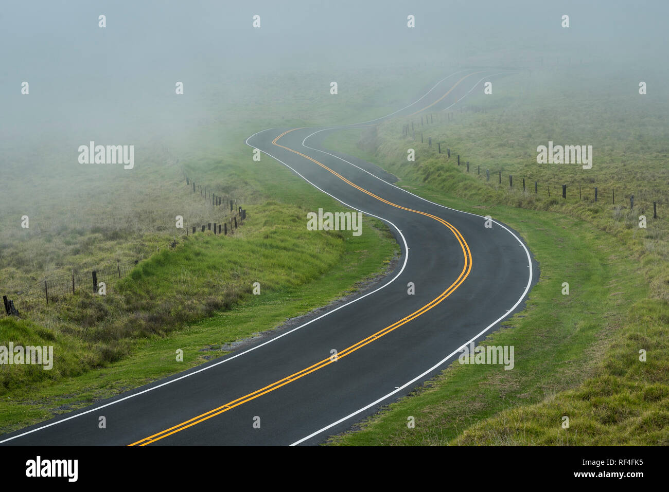 Saddle road hi-res stock photography and images - Alamy