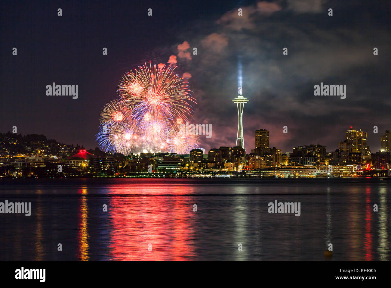 Lake Union 4th of July Fireworks and the Seattle skyline, as seen from ...