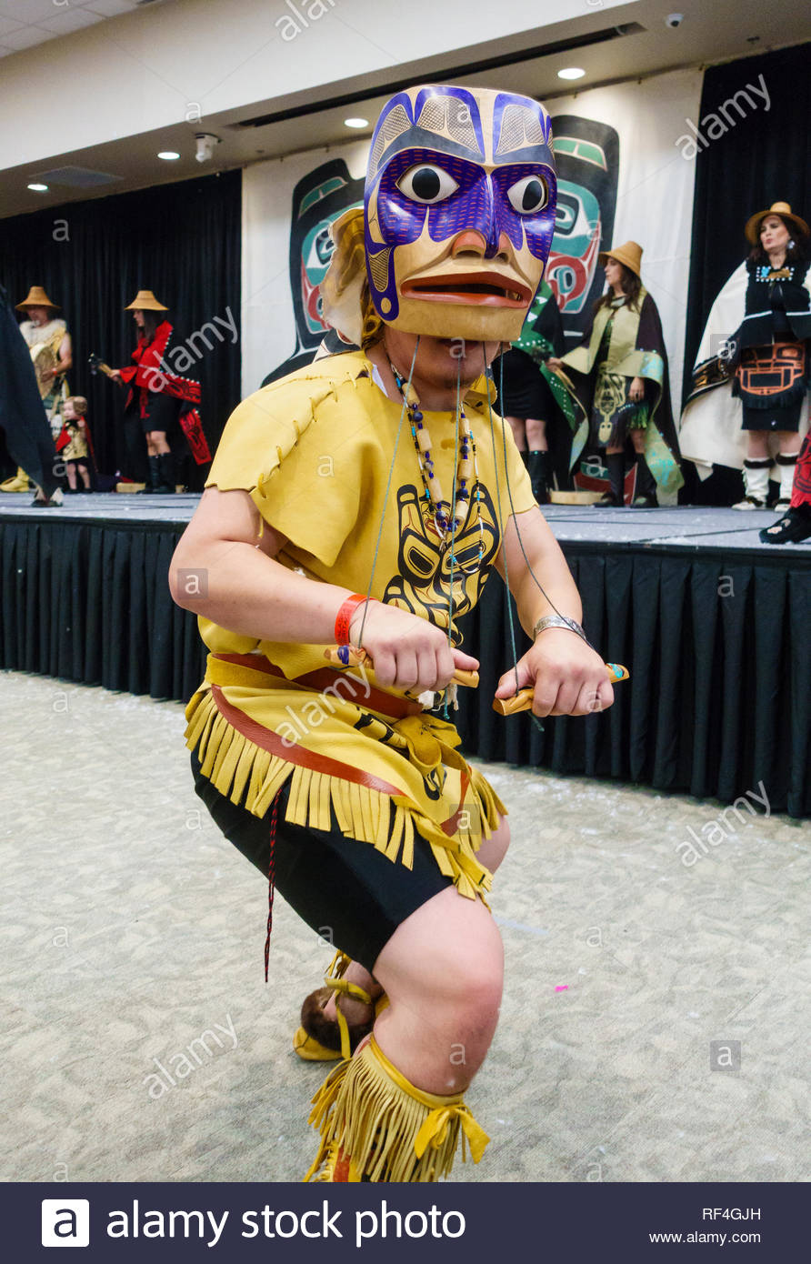 Native Americans Dance Stock Photos & Native Americans Dance Stock ...