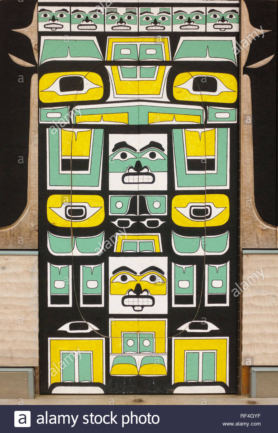 Tlingit Clan House Stock Photos & Tlingit Clan House Stock Images - Alamy