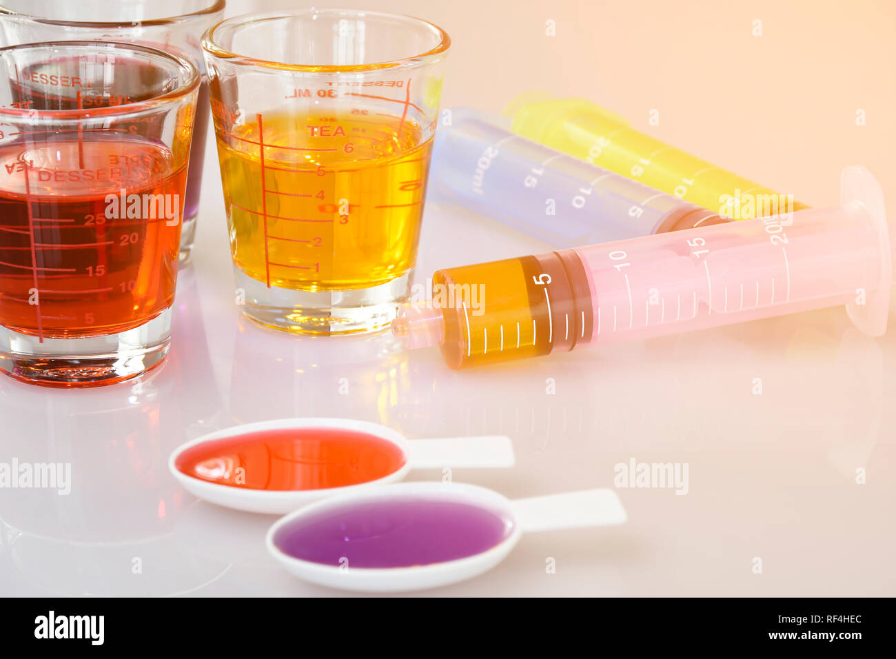 Oral syringe hi-res stock photography and images - Alamy