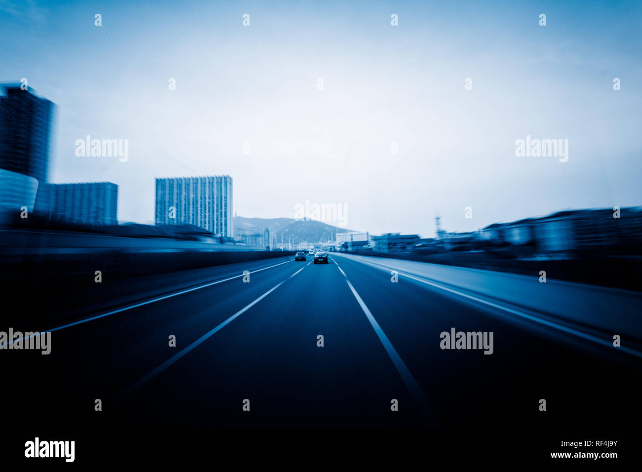 Car going around a corner hi-res stock photography and images - Alamy