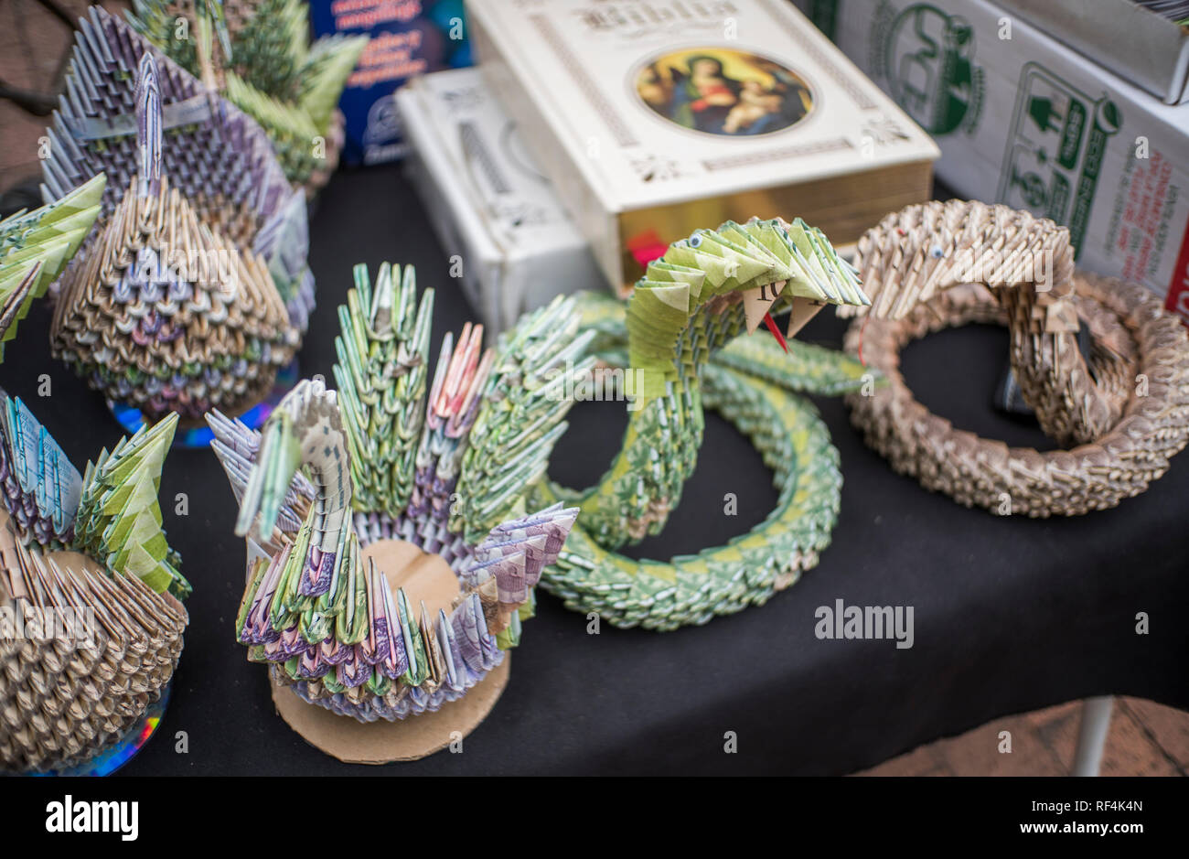 Figures or crafts made with Bolivarian tickets made by Venezuelan ...