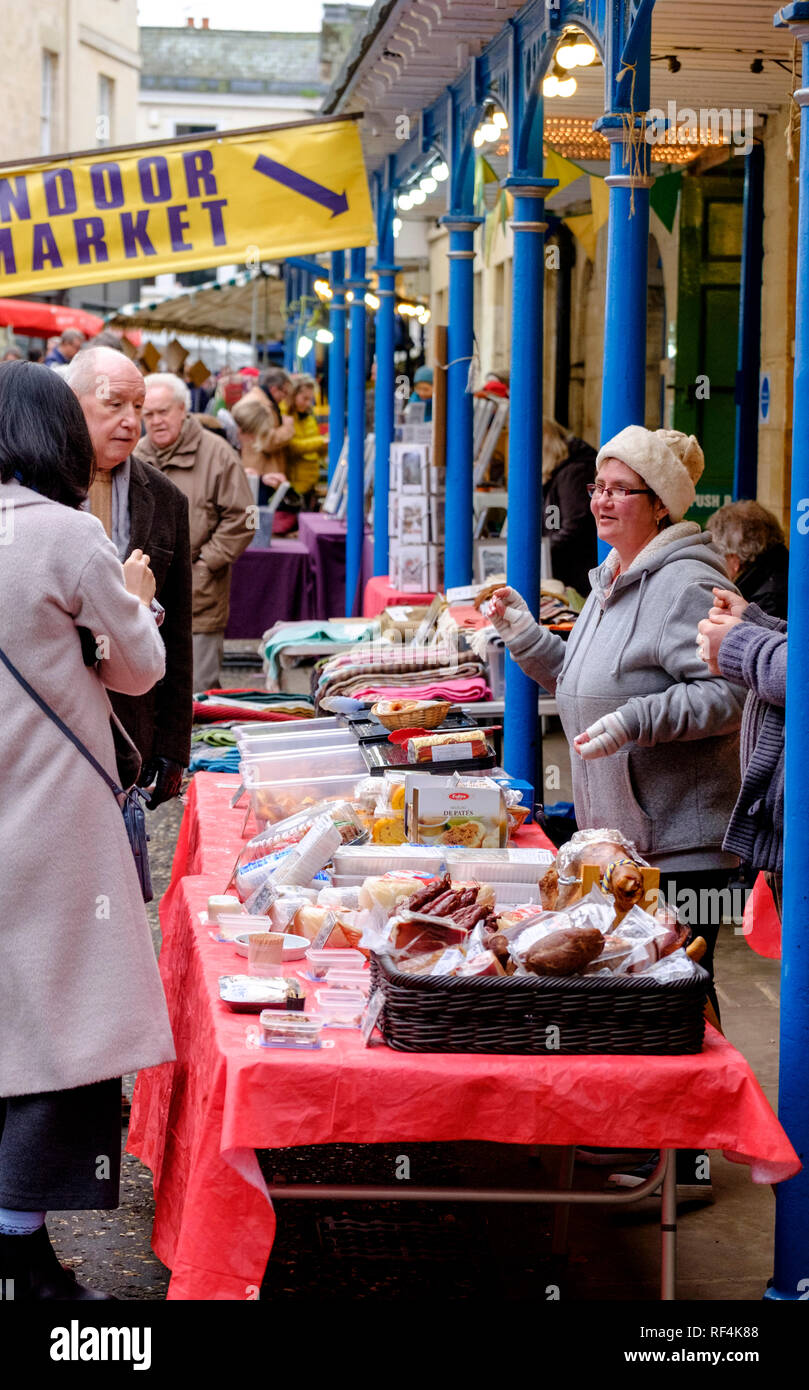 Saturday at Stroud Market. gloucestershire england UK Stock Photo - Alamy