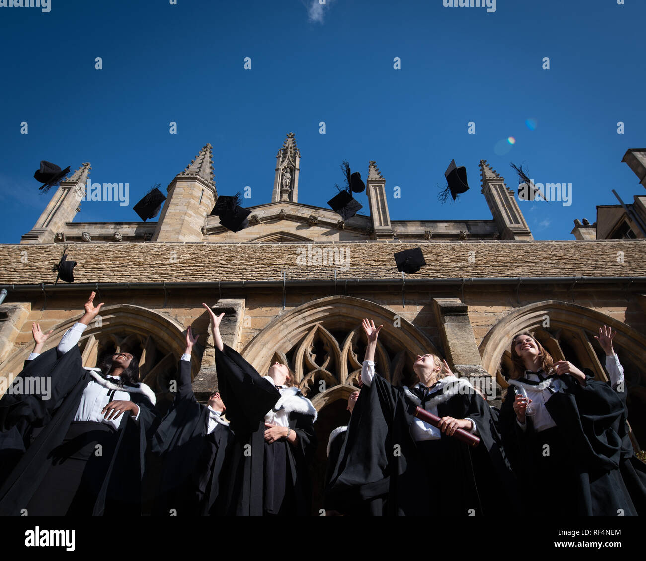 University graduates graduation ceremony oxford hi-res stock ...