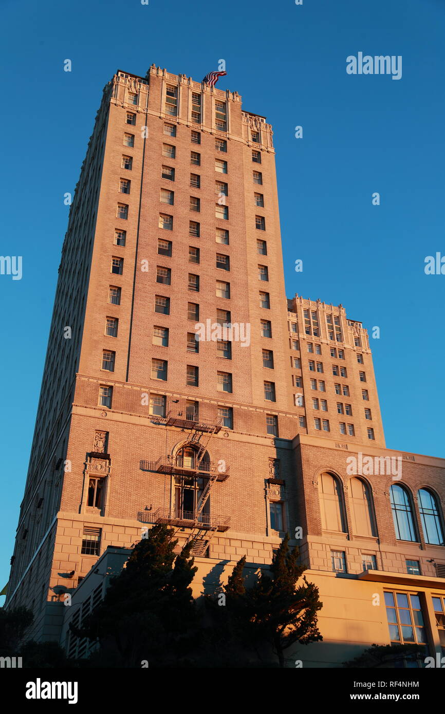 Mark hopkins intercontinental hotel hi-res stock photography and images ...