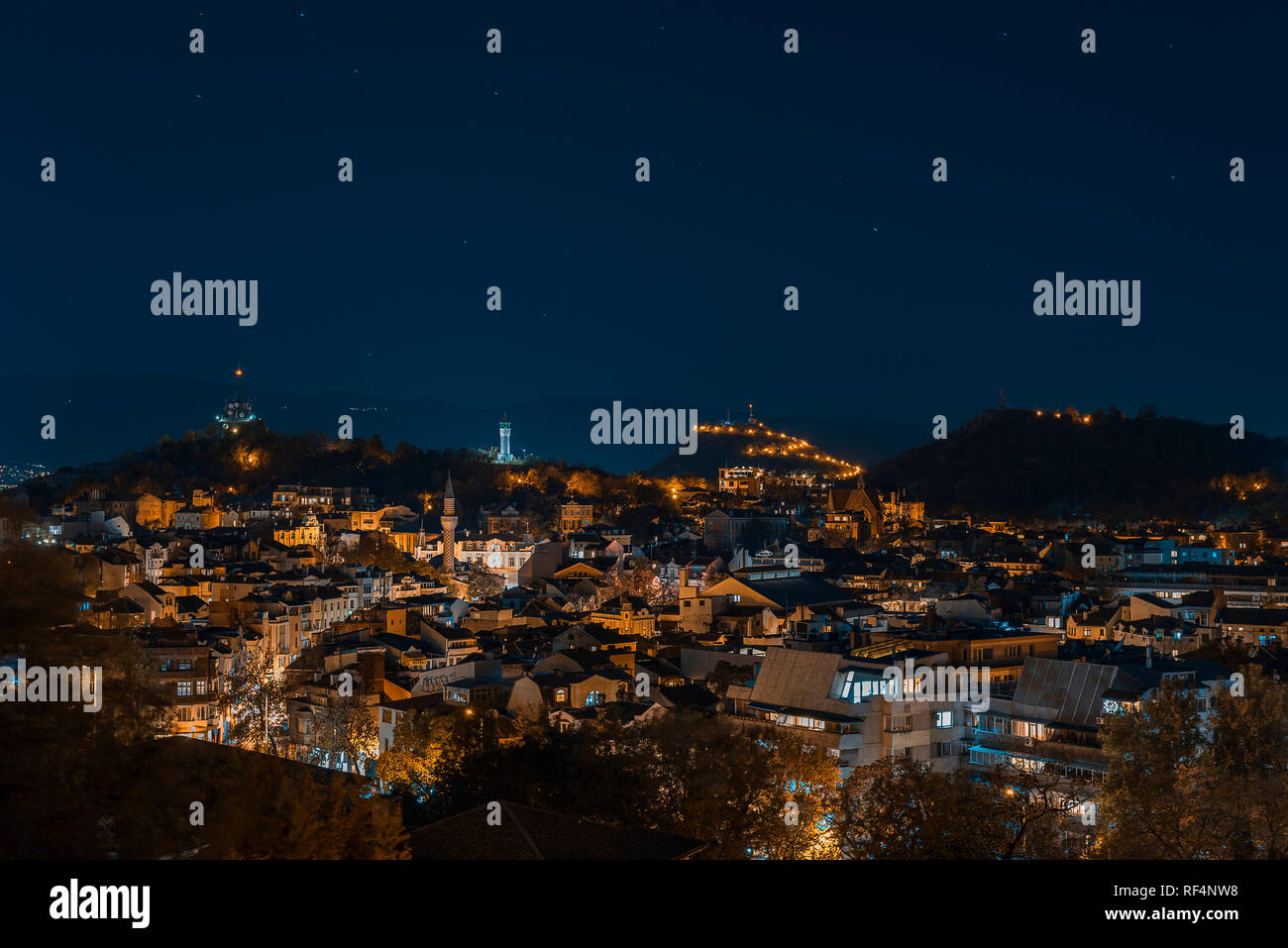 City night view with hills hi-res stock photography and images - Alamy