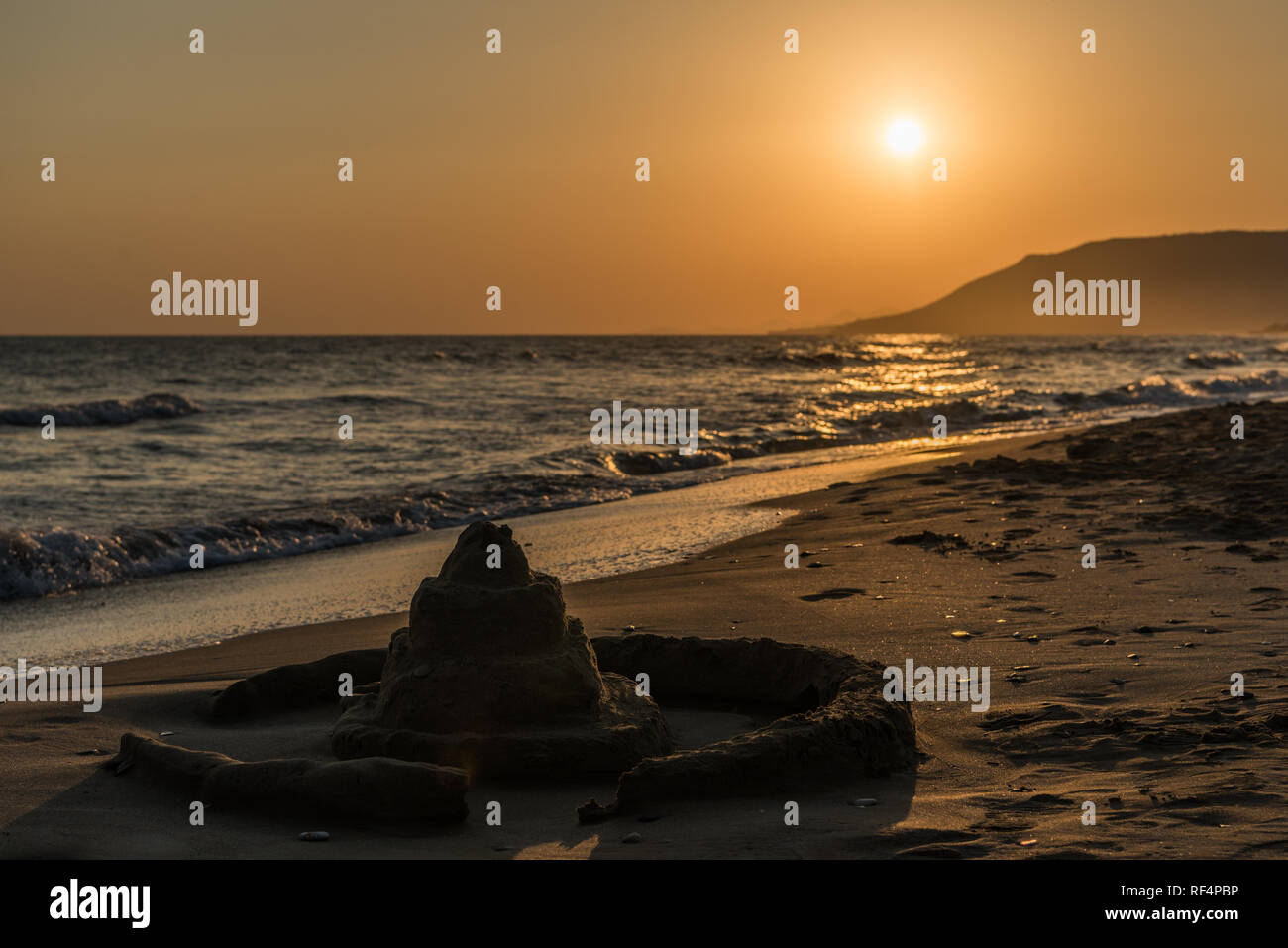 Simple sunrise hi-res stock photography and images - Alamy