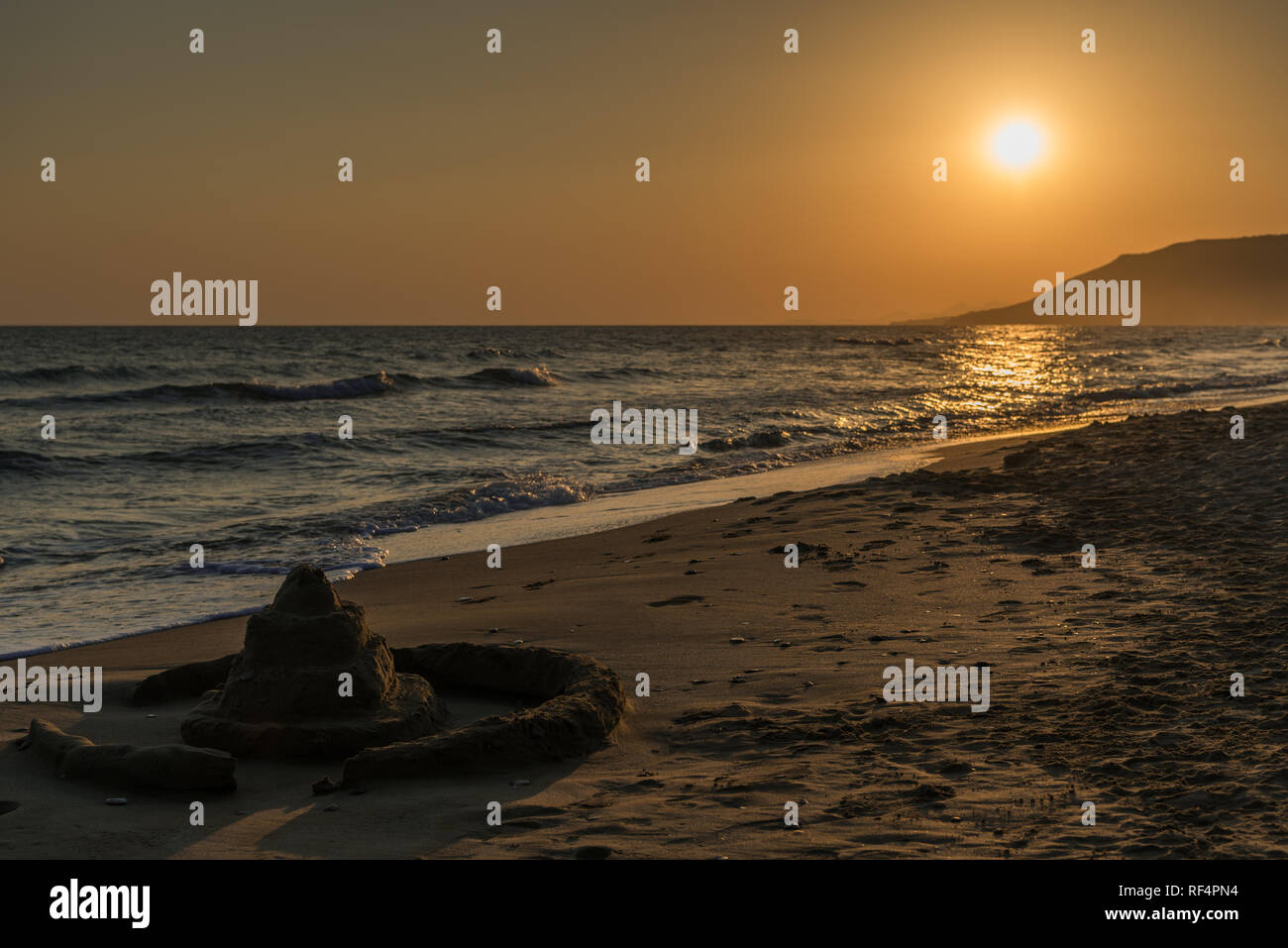 Simple sunrise hi-res stock photography and images - Alamy