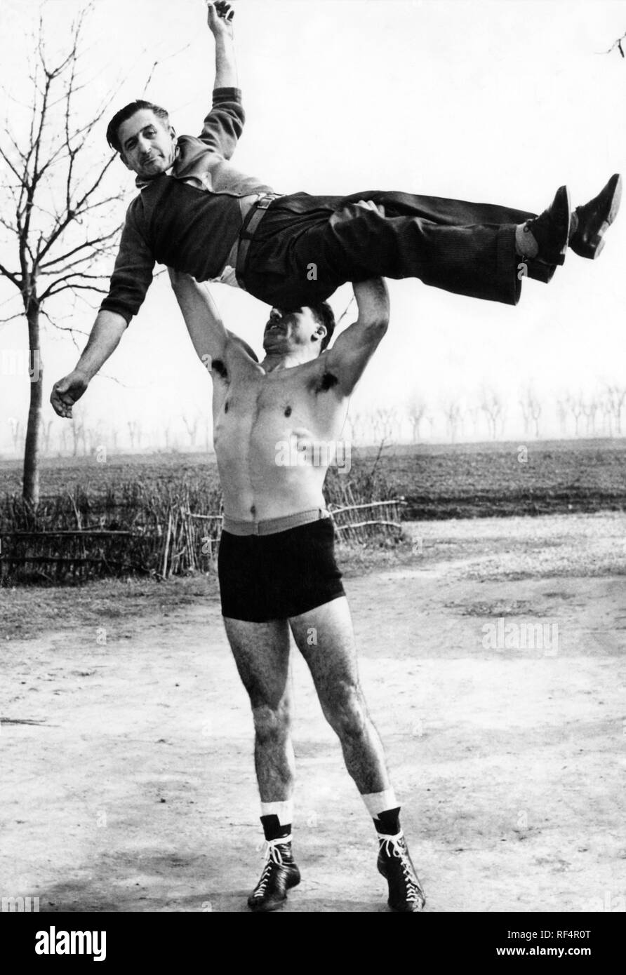 Allenamento boxe hi-res stock photography and images - Alamy