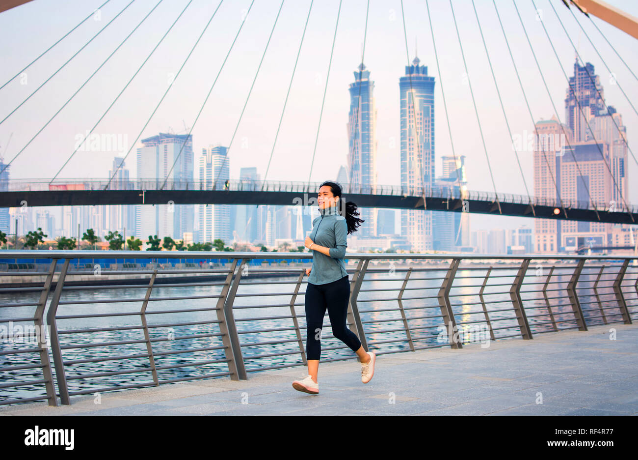 City environment hi-res stock photography and images - Alamy