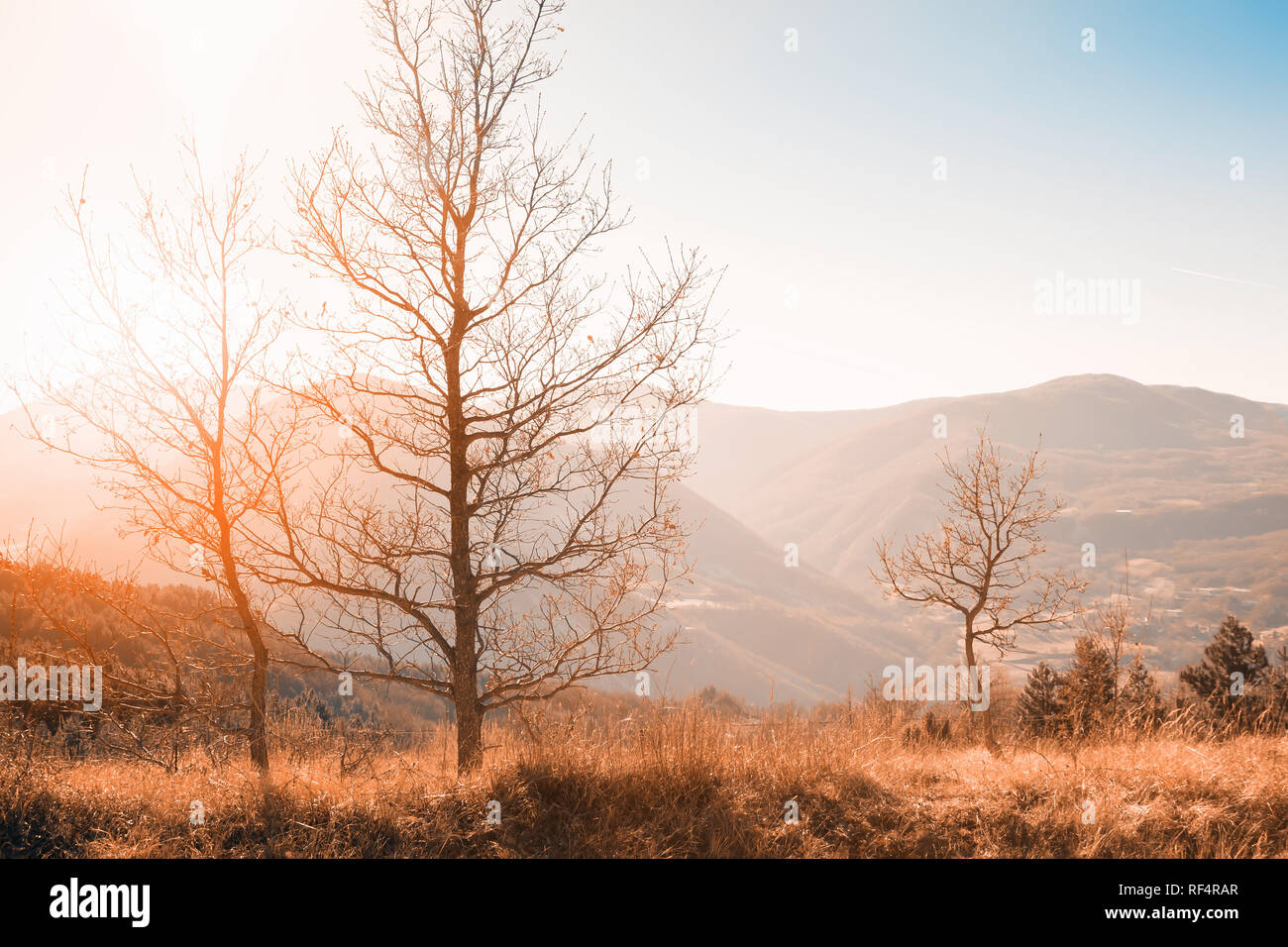 Apennine mountains italy hi-res stock photography and images - Alamy