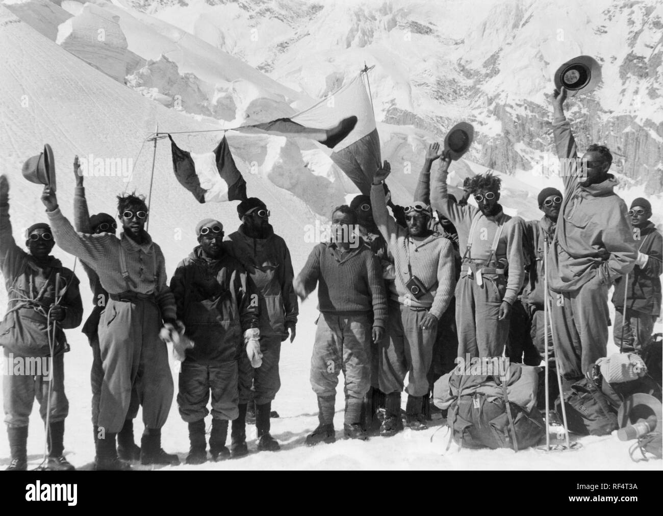 Nanga hi-res stock photography and images - Alamy