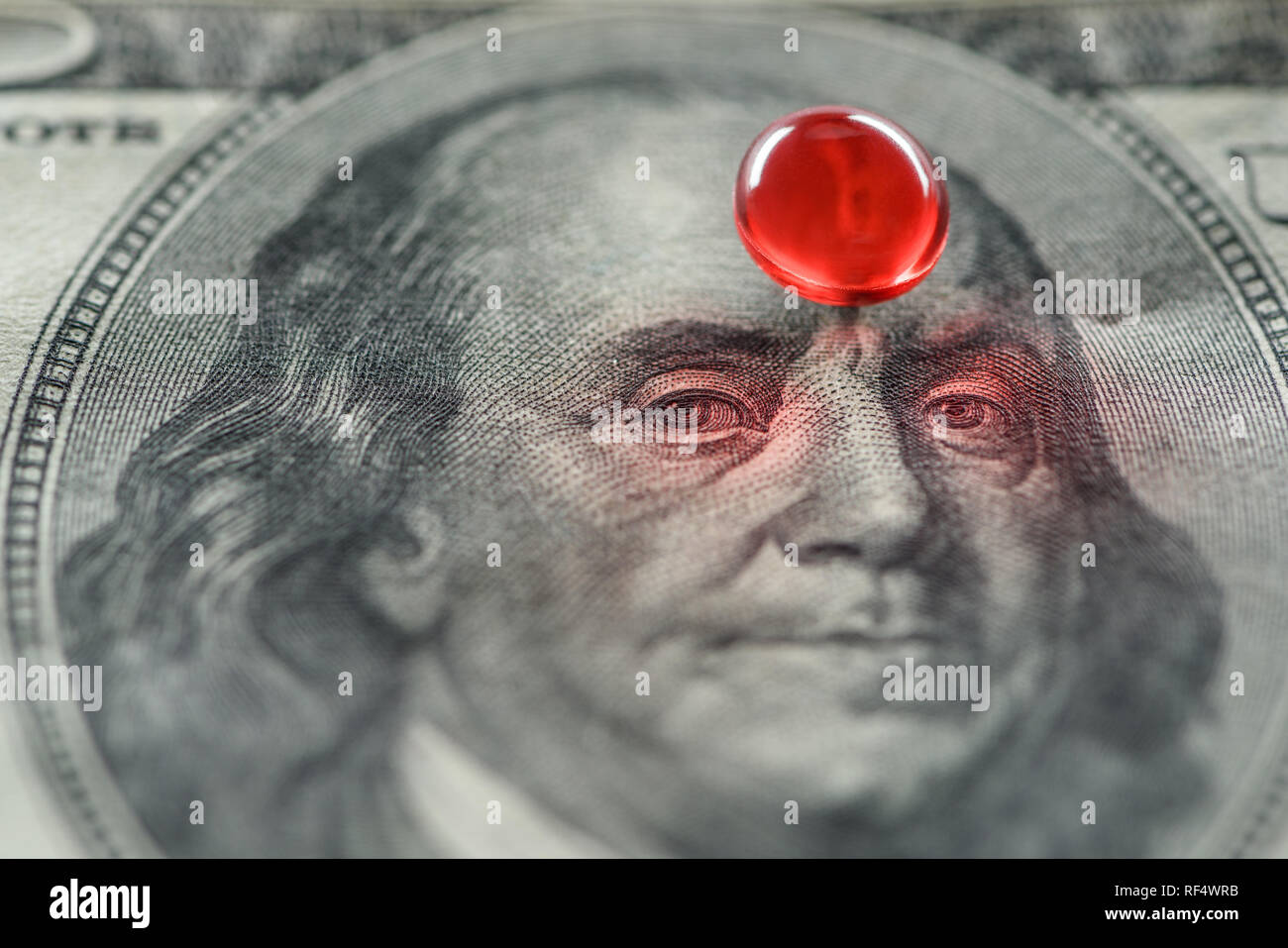 Round pill hi-res stock photography and images - Alamy