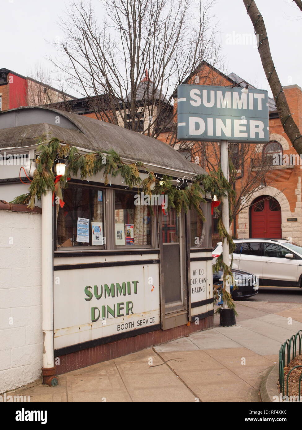 The famous Summit Diner on Summit Ave., Summit, New Jersey. This ...