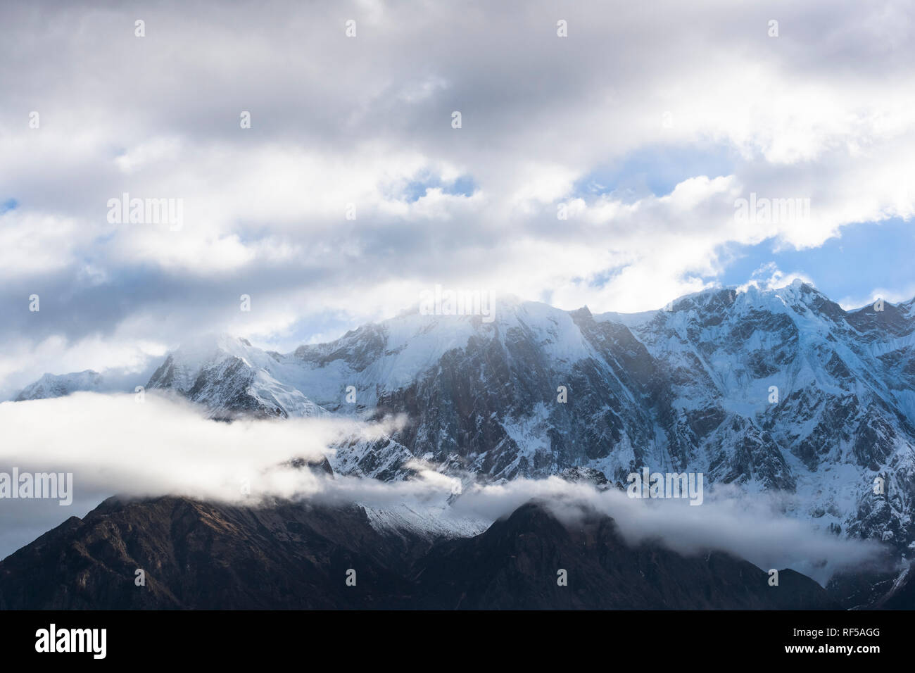 mountain ridge, landscape in tibet china Stock Photo - Alamy