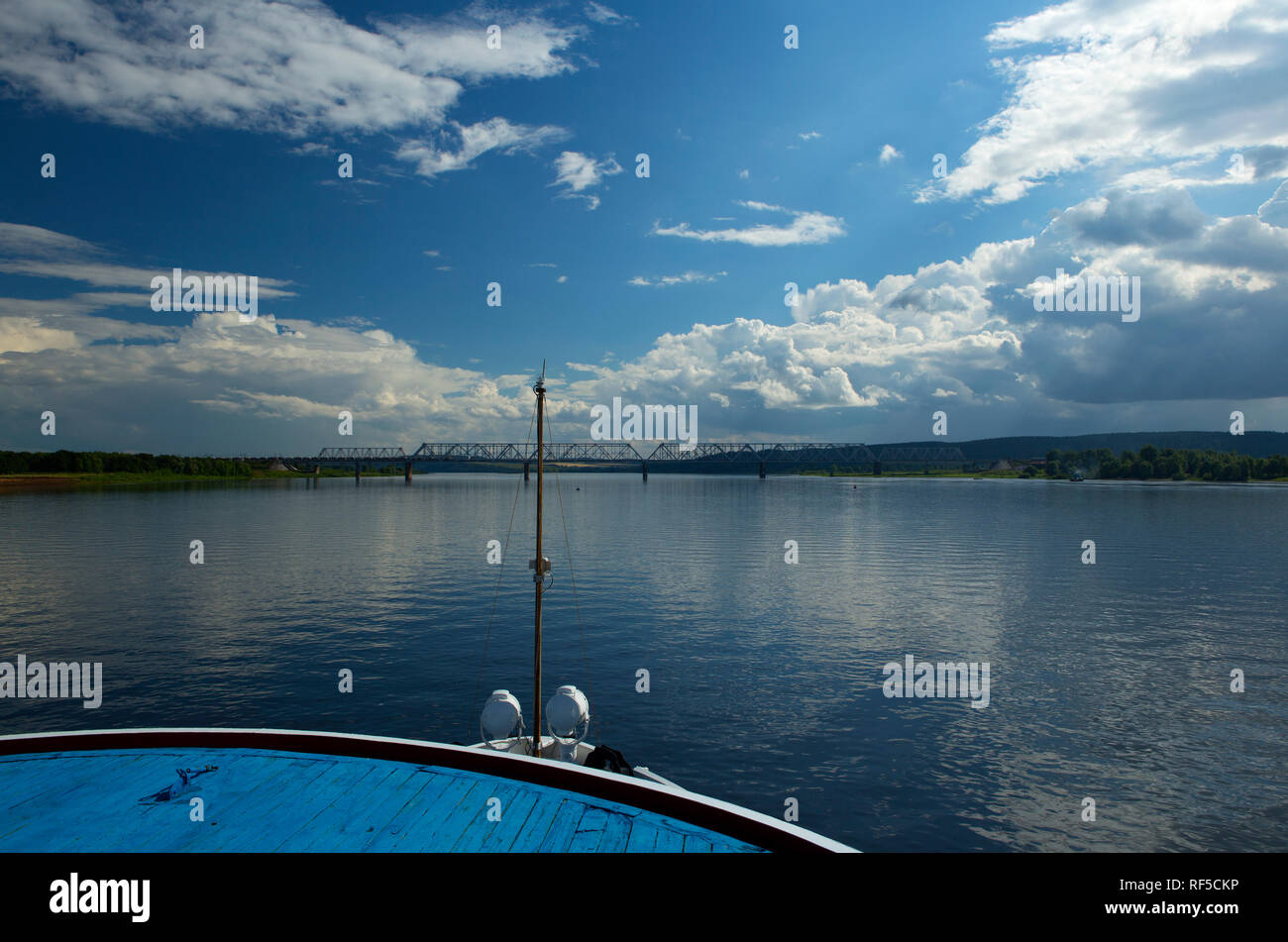Railway bridge across Kama river Stock Photo - Alamy
